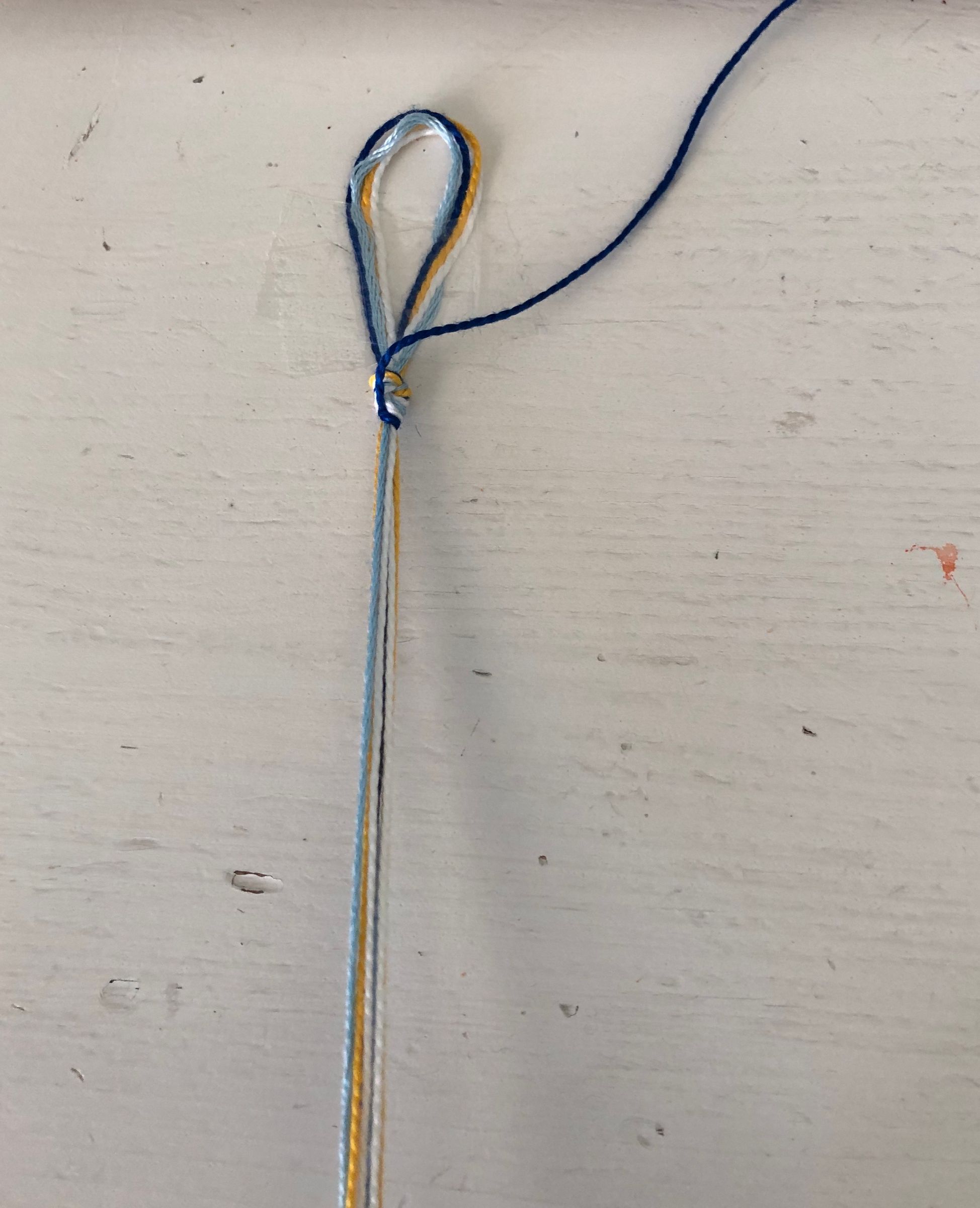Friendship Bracelet : 14 Steps - Instructables