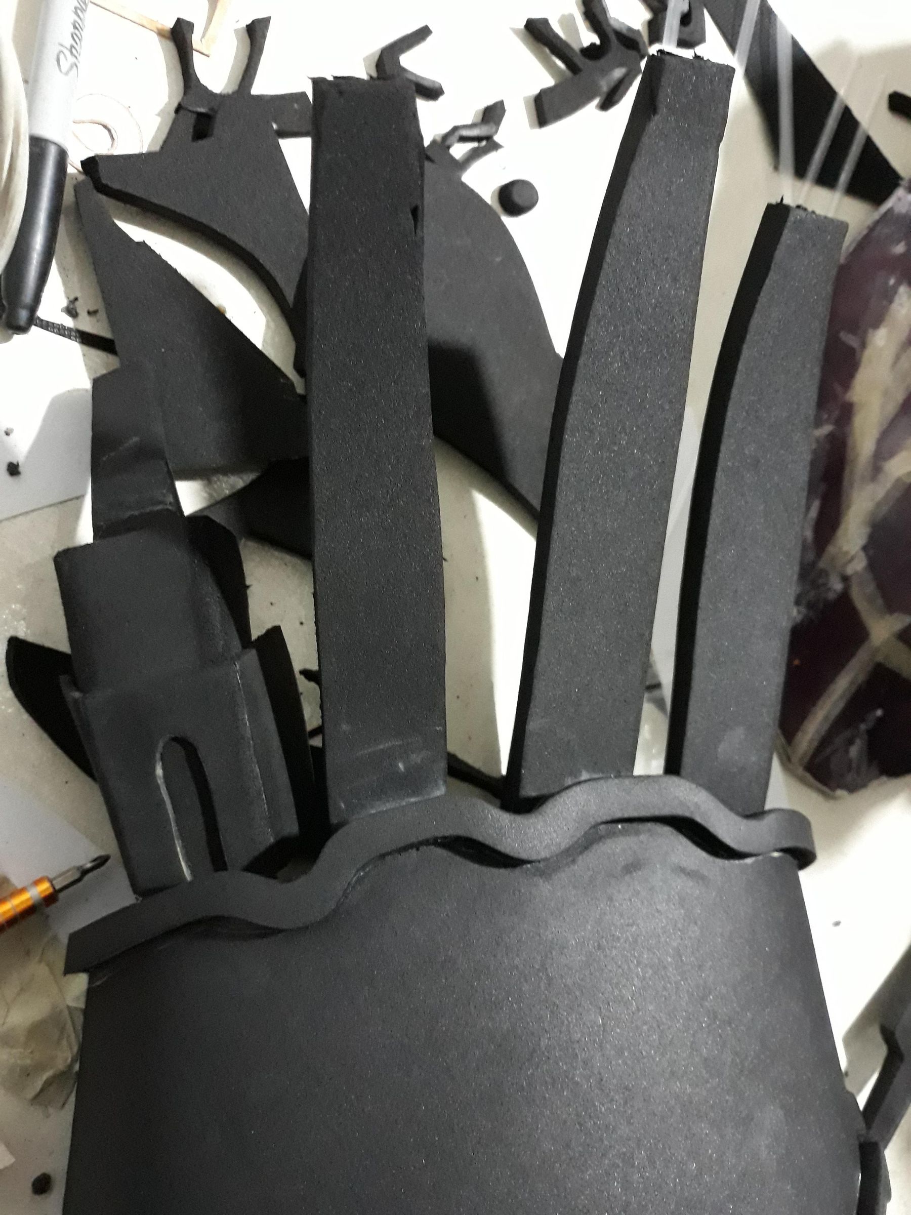 The Infinity Gauntlet. : 30 Steps (with Pictures) - Instructables