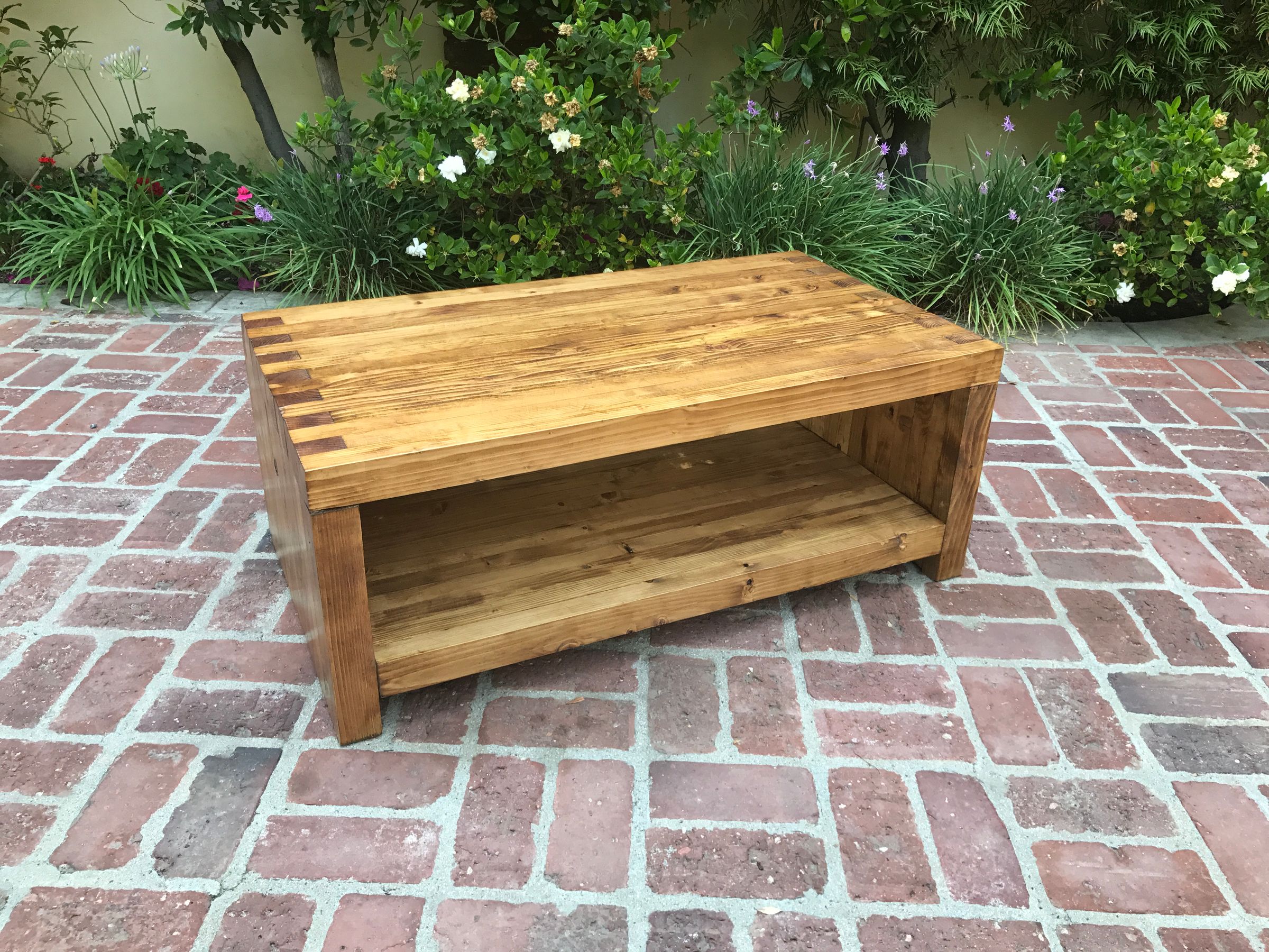 Modern Box-Joint Coffee Table : 16 Steps (with Pictures) - Instructables