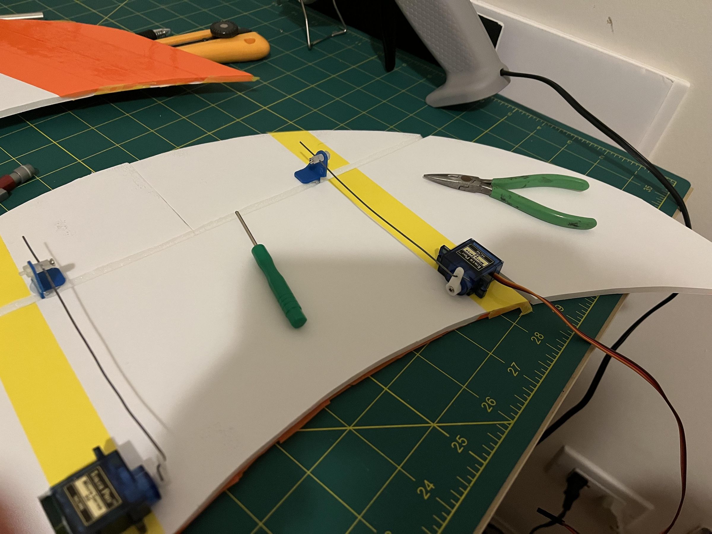 Lunar RC Plane : 11 Steps (with Pictures) - Instructables