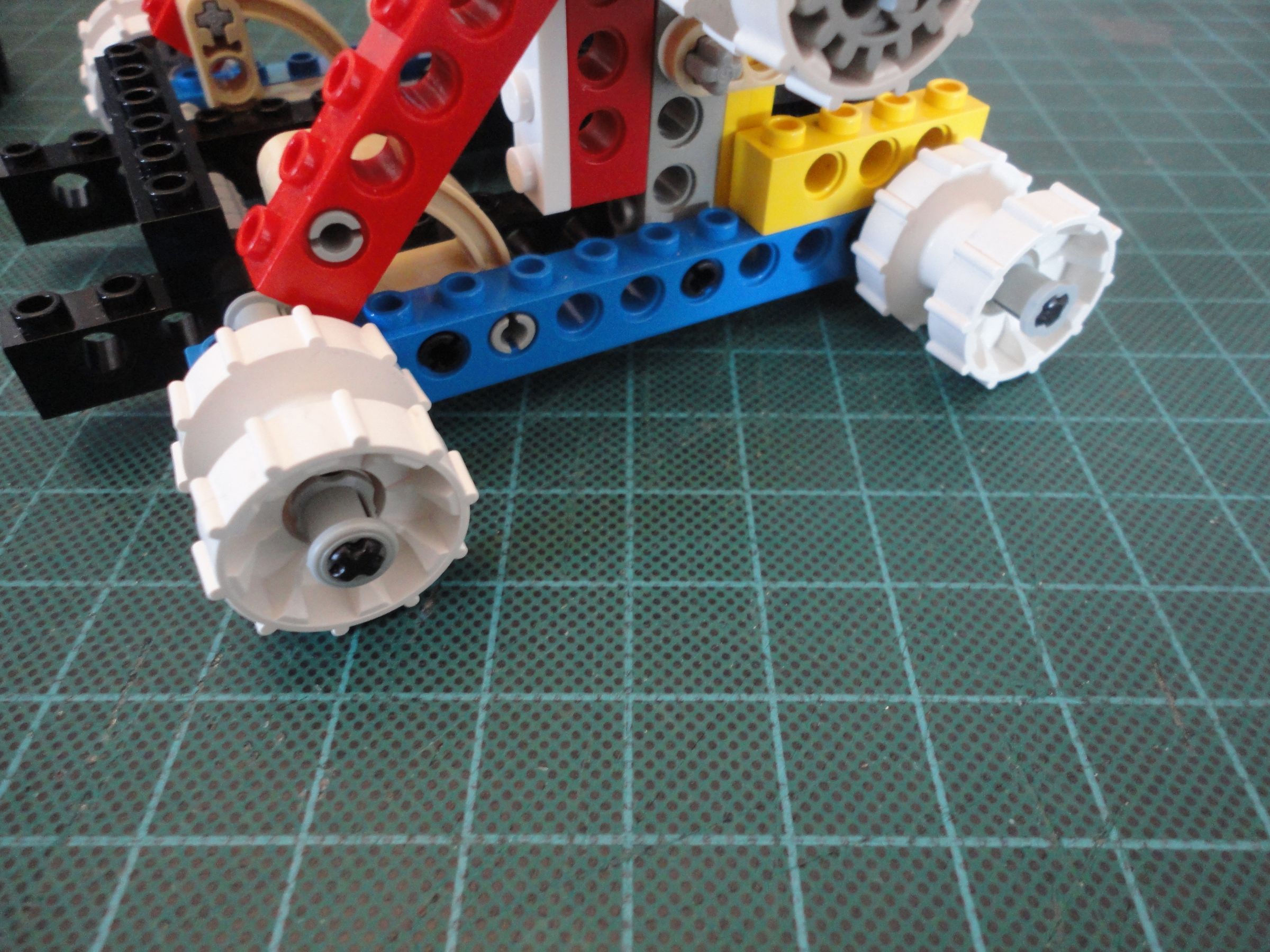 Lego Track Bot : 14 Steps (with Pictures) - Instructables