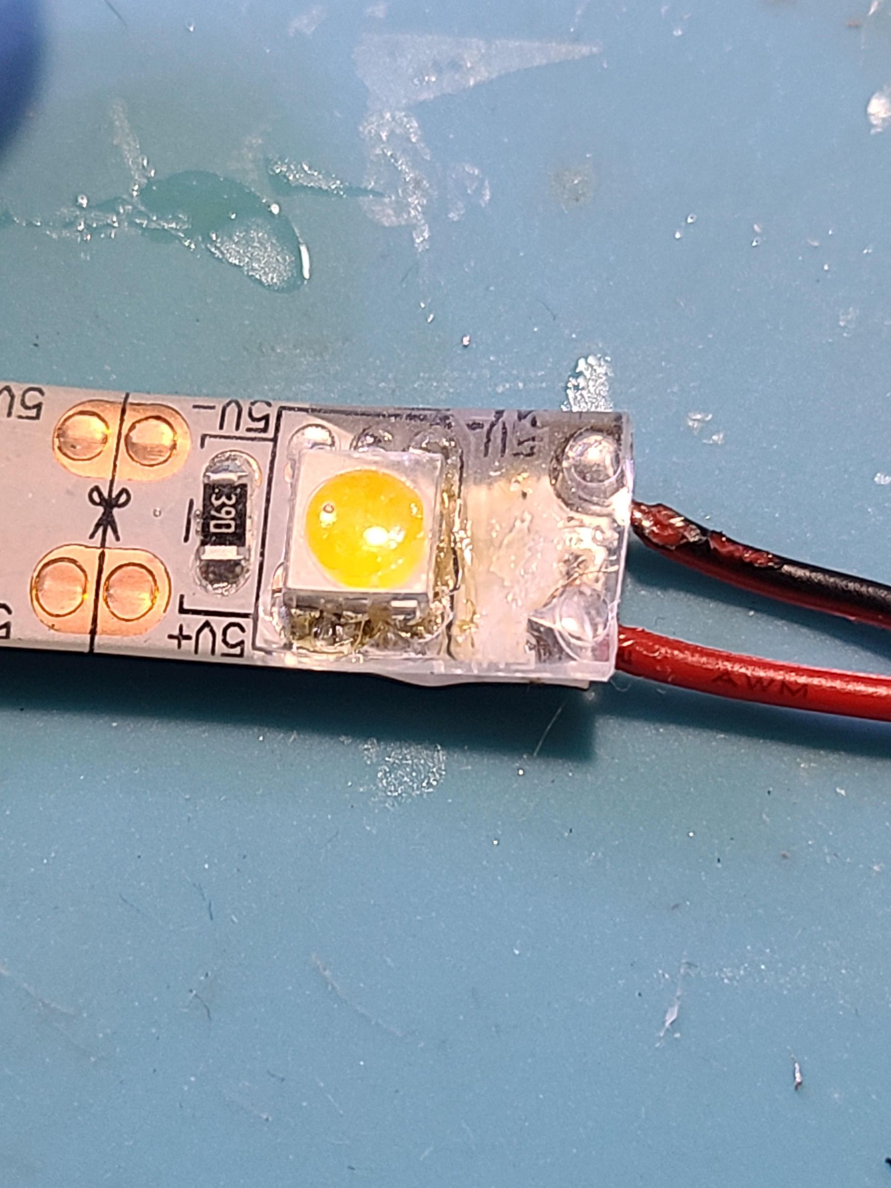 Attiny85 AVR PWM Haunted House Model LED Lights : 6 Steps - Instructables