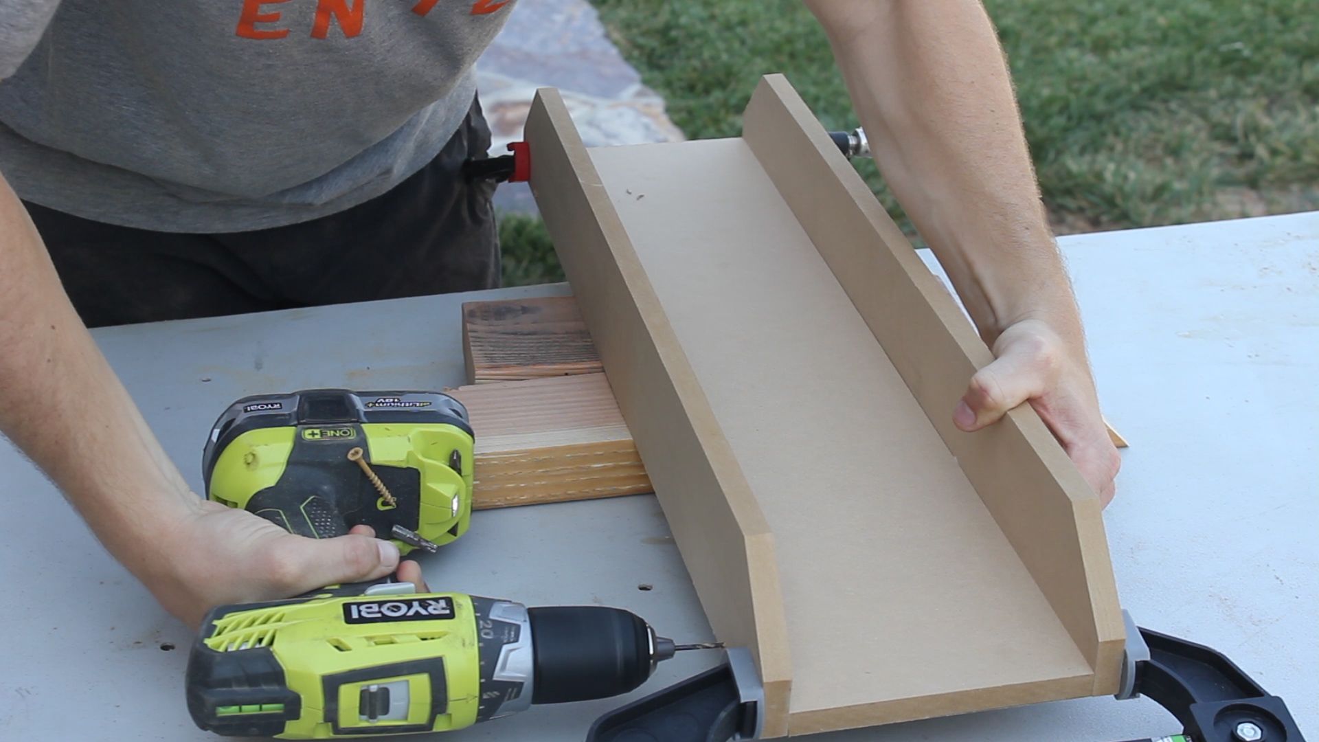 How to Make a $20 Router Sled : 13 Steps (with Pictures) - Instructables