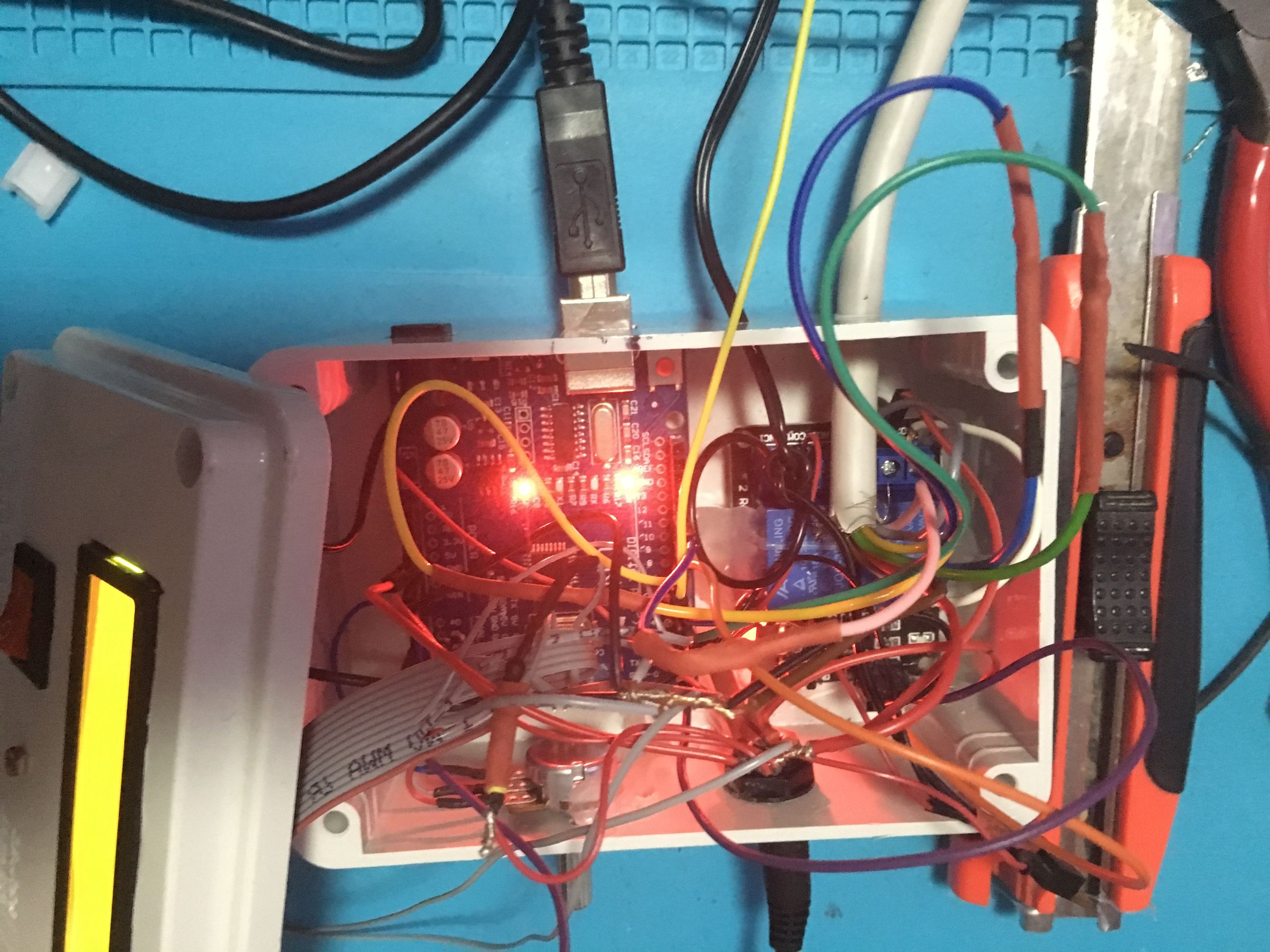 Aquarium Management System : 5 Steps (with Pictures) - Instructables