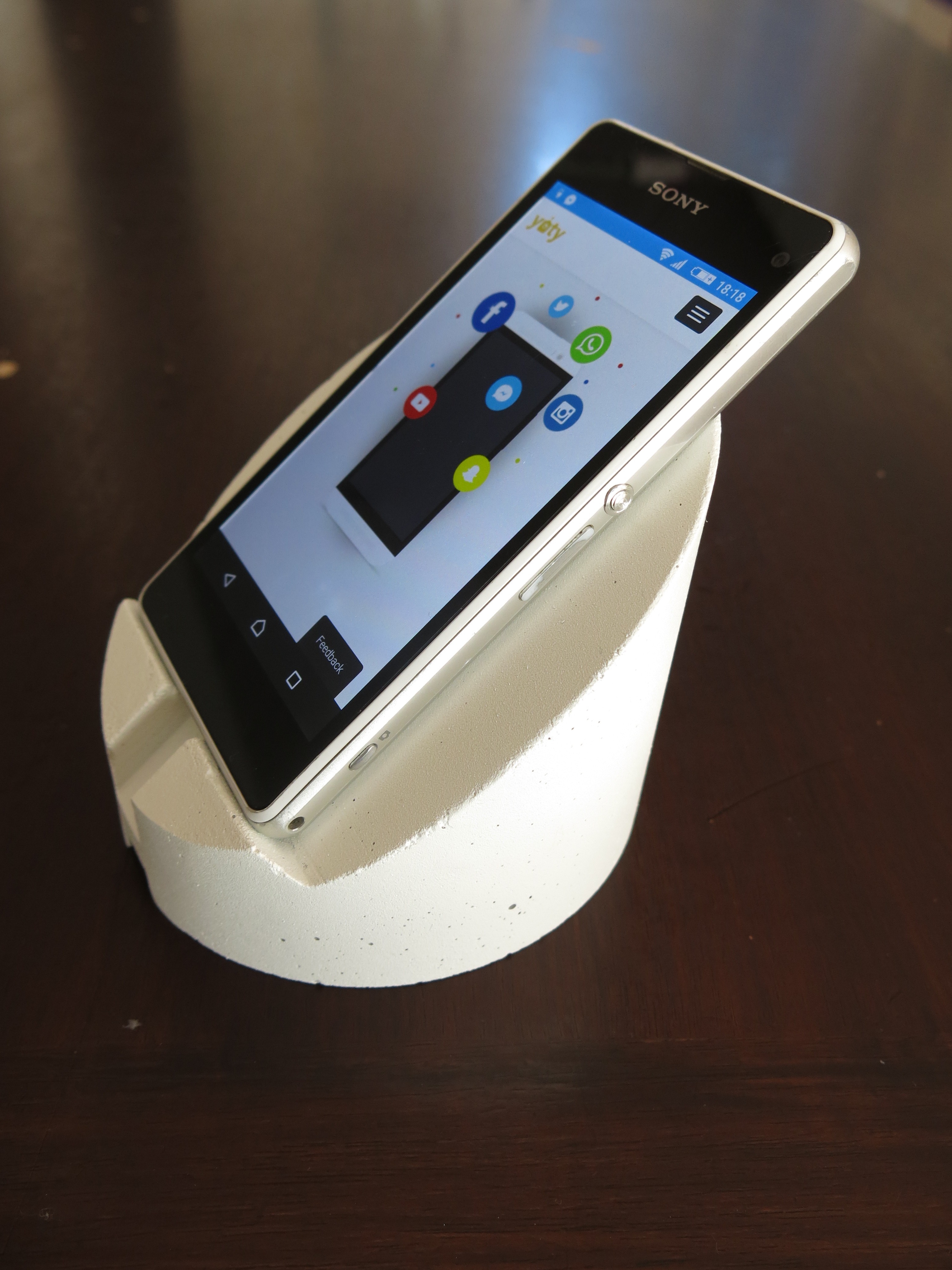 Easy Stylish Concrete Phone Stand : 12 Steps (with Pictures ...
