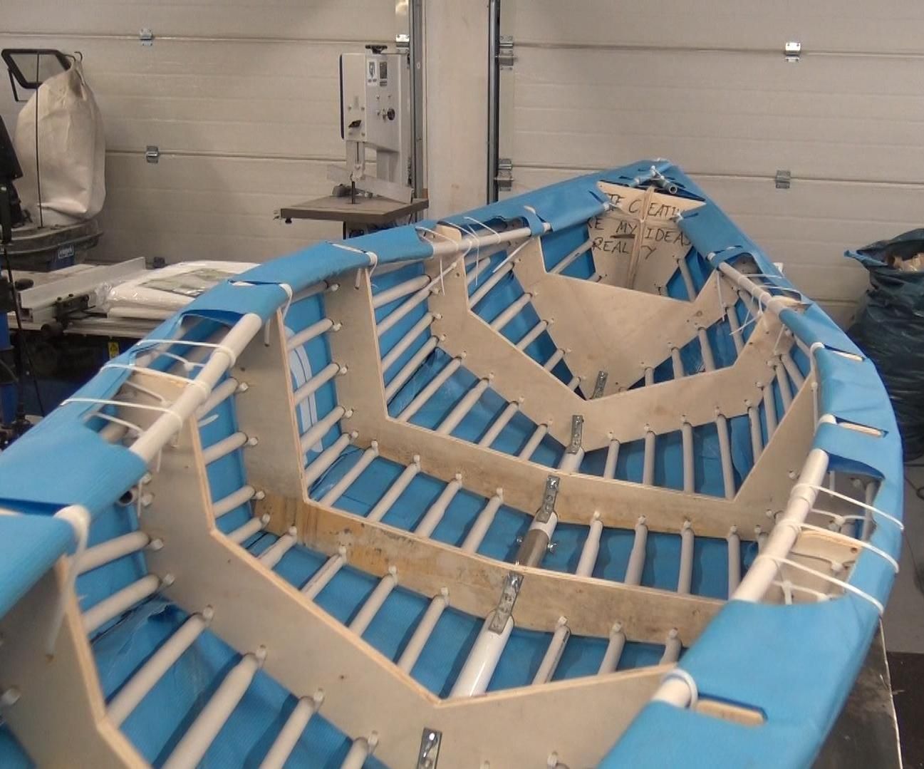 Swimming Pool Canoe : 7 Steps (with Pictures) - Instructables