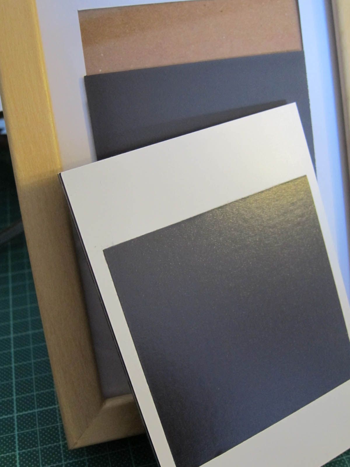Magnetic Frame for Dibond Mounted Pictures : 4 Steps - Instructables