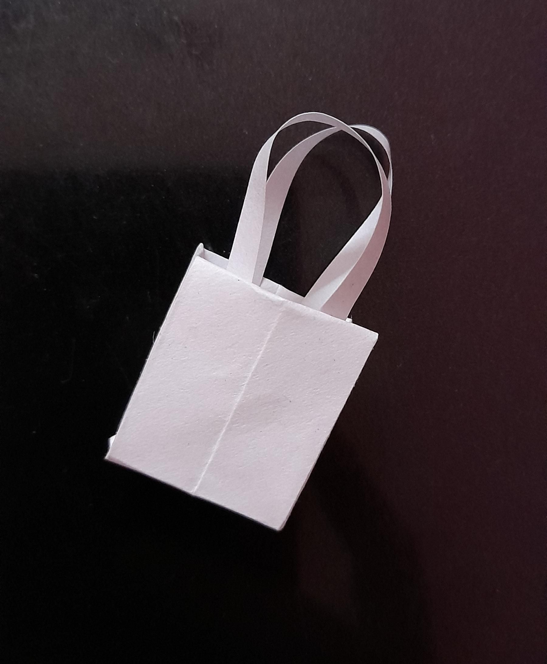 Tiny Paper Bags : 3 Steps (with Pictures) - Instructables