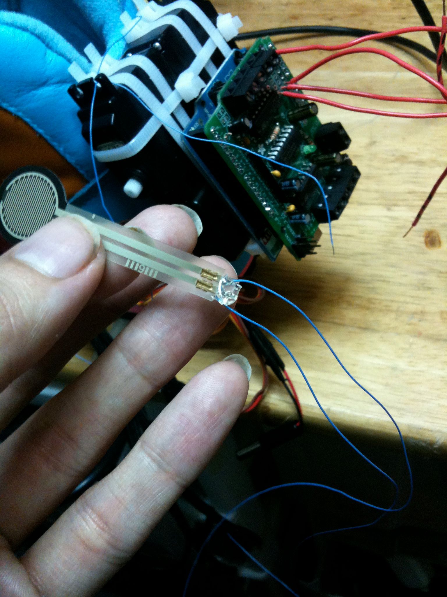 Power Laces- the Auto Lacing Shoe : 9 Steps (with Pictures) - Instructables