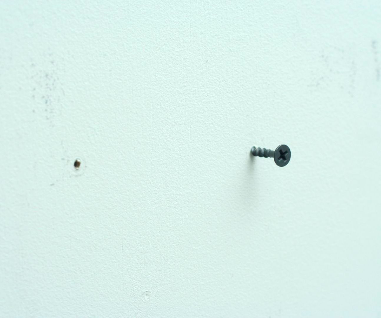 Patch a Screw Hole : 5 Steps (with Pictures) - Instructables