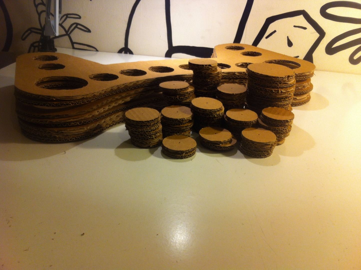 Casual Cardboard Stool : 6 Steps (with Pictures) - Instructables