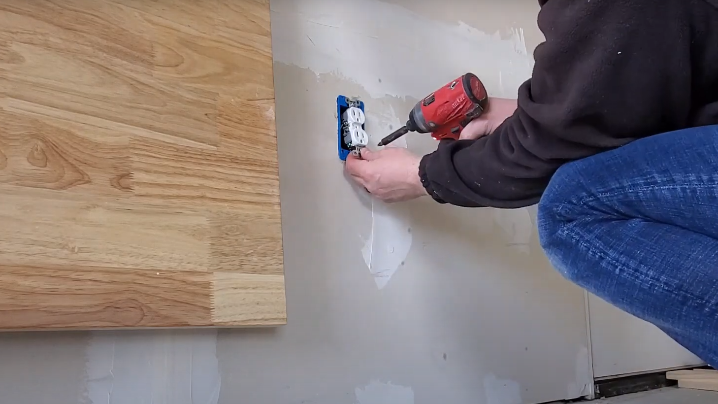 How to Add a New Electrical Circuit : 7 Steps (with Pictures ...