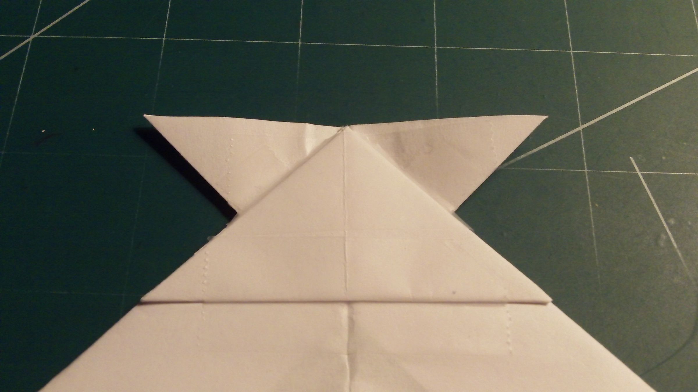 How to Make the Manta Paper Airplane : 8 Steps - Instructables