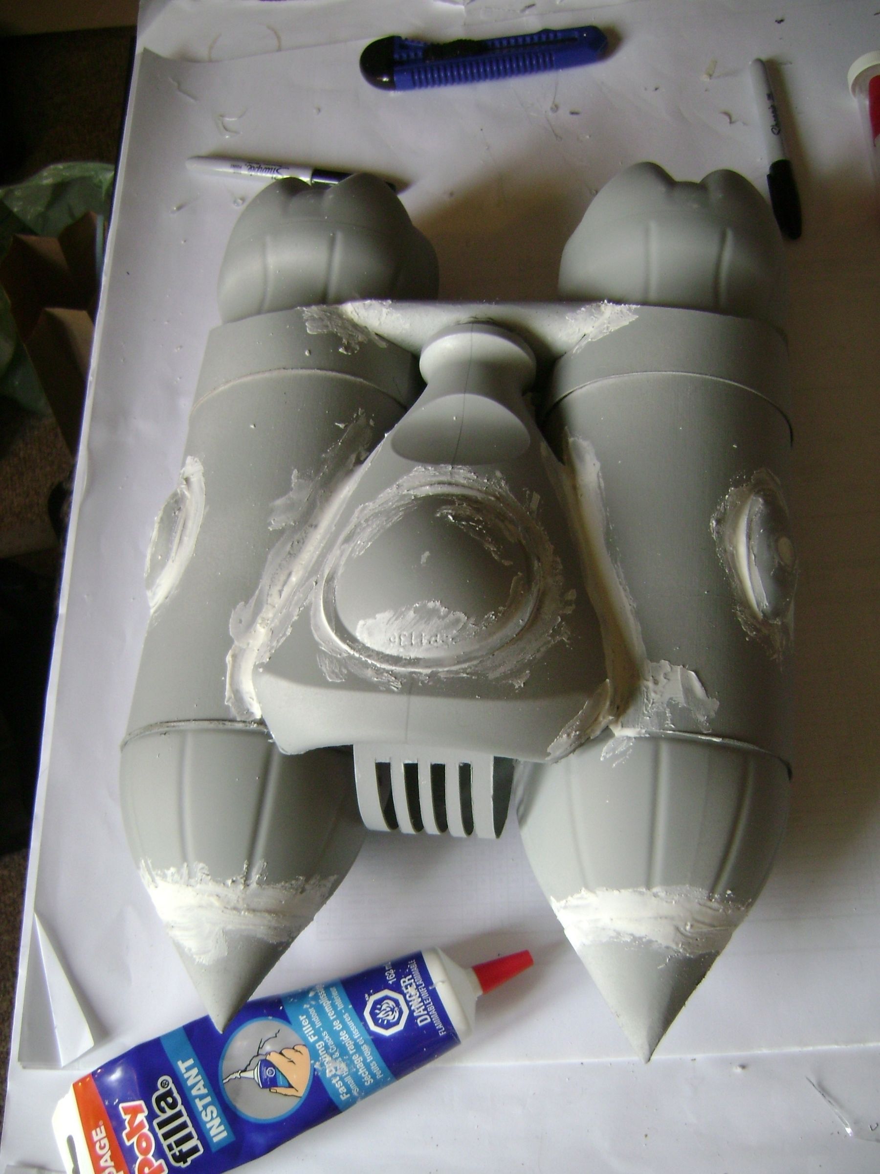 Rocketeer Rocket Pack From Trash : 8 Steps (with Pictures) - Instructables