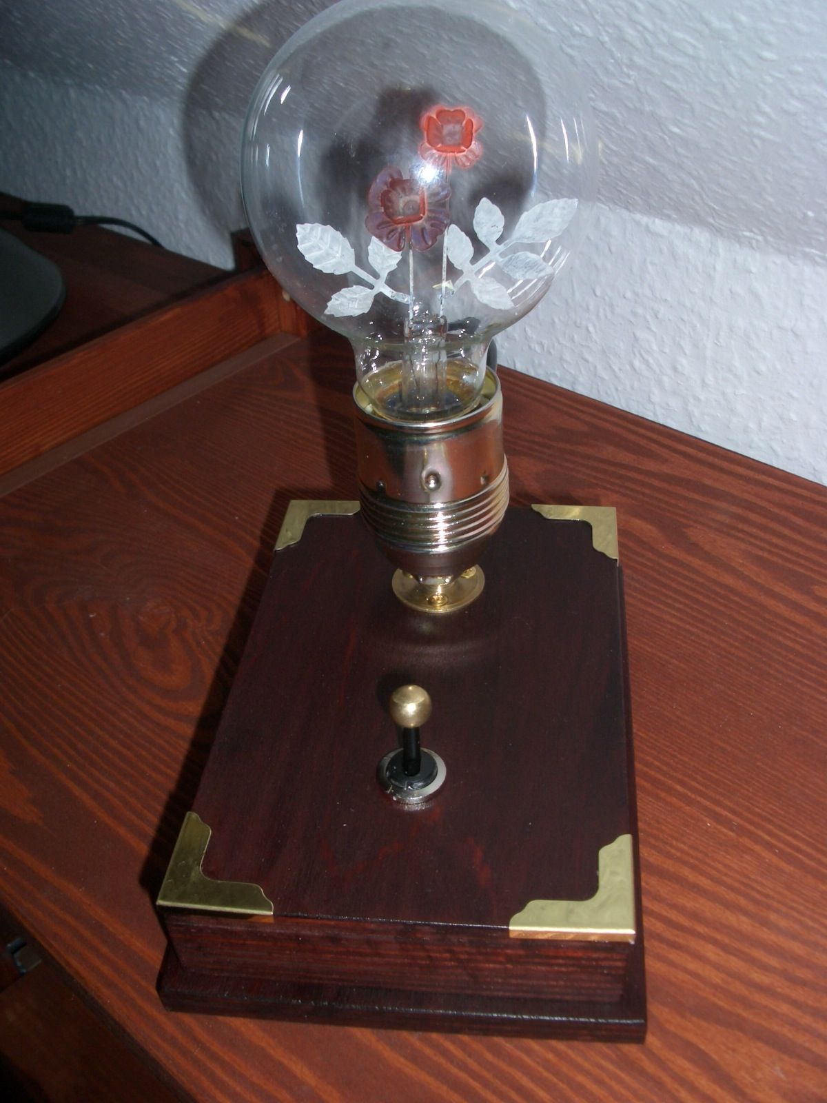 The Flower Lamp : 6 Steps (with Pictures) - Instructables