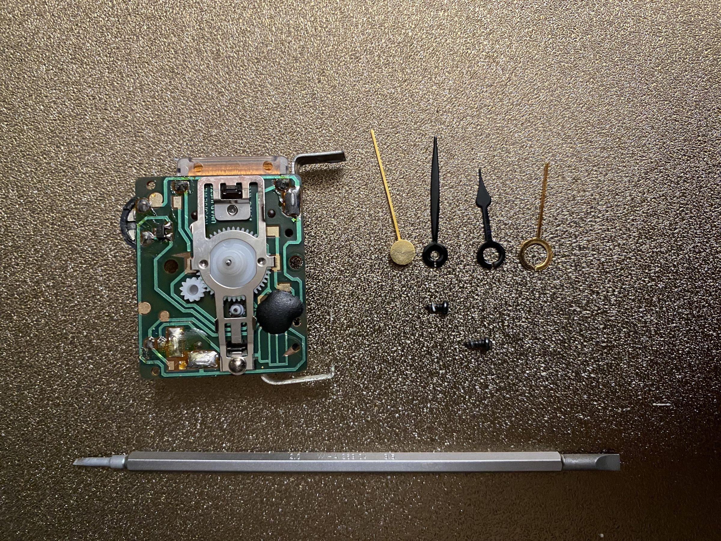 DIY Clock From Broken Hardrive : 9 Steps (with Pictures) - Instructables
