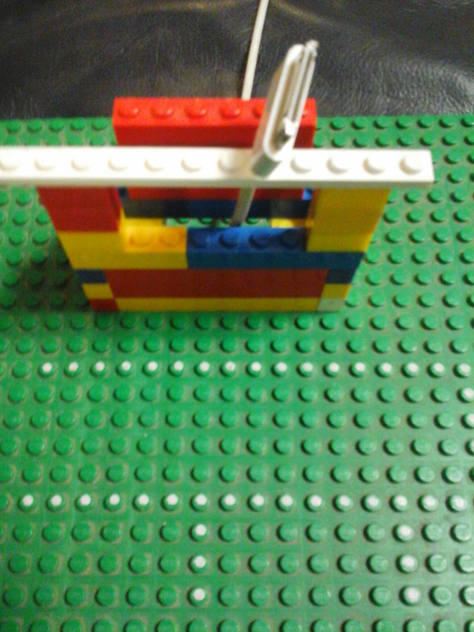 Easy Ipod Docking Station(Lego) : 7 Steps - Instructables