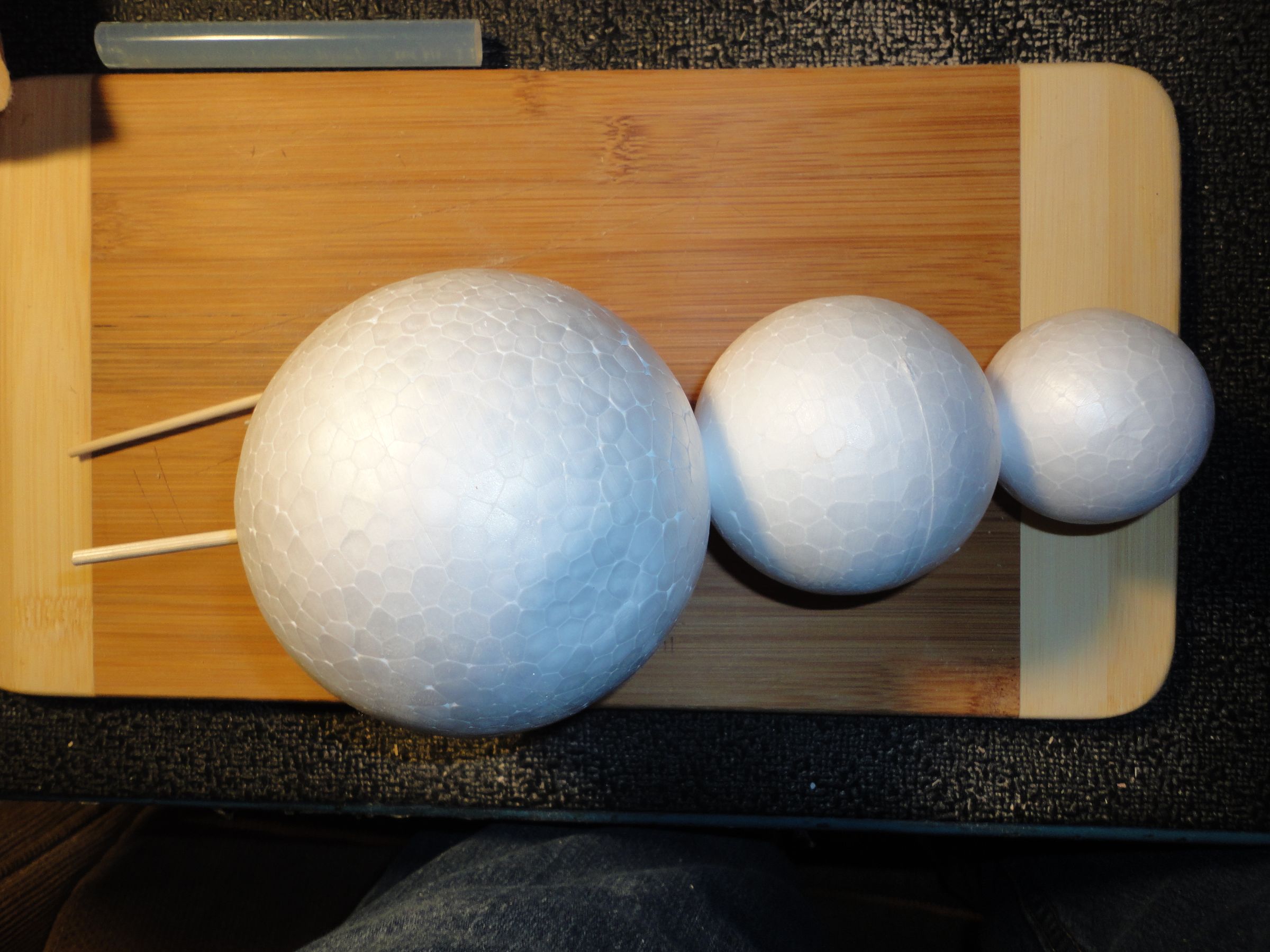 Styrofoam Snowpeople : 6 Steps (with Pictures) - Instructables