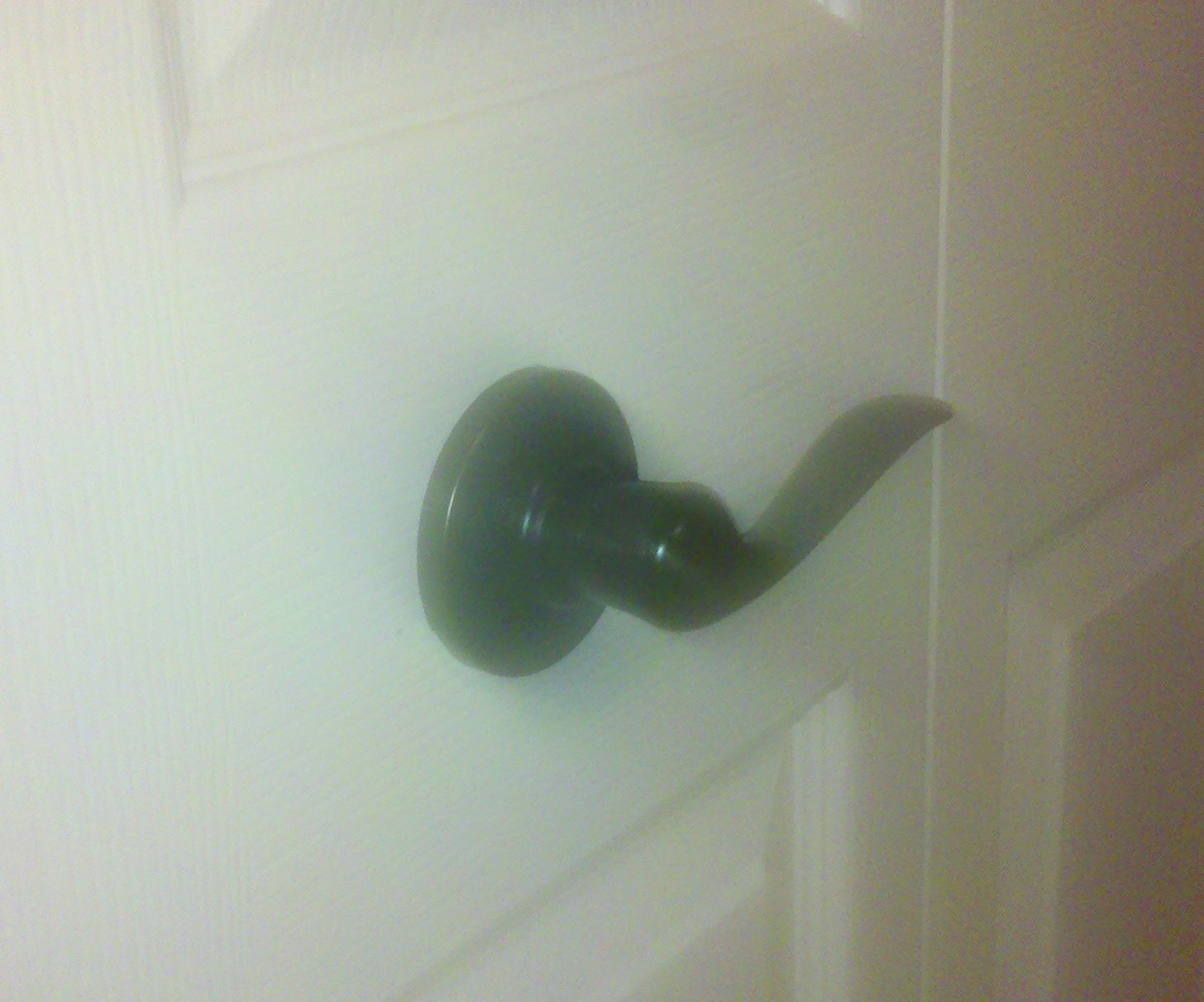 Securely Attach Static Door Handle to Bi-fold Door : 6 Steps ...