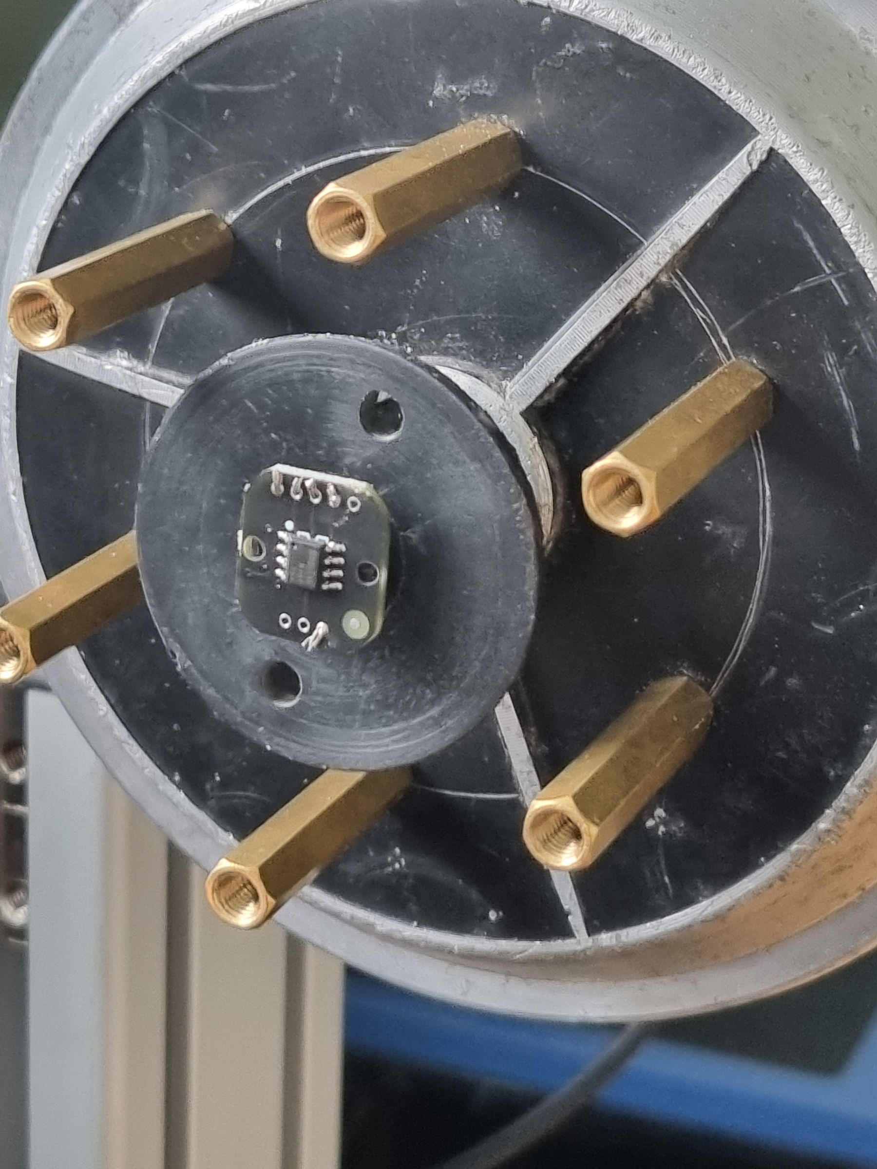 50 Bucks Direct Drive Wheel Base From a Hoverboard : 9 Steps ...