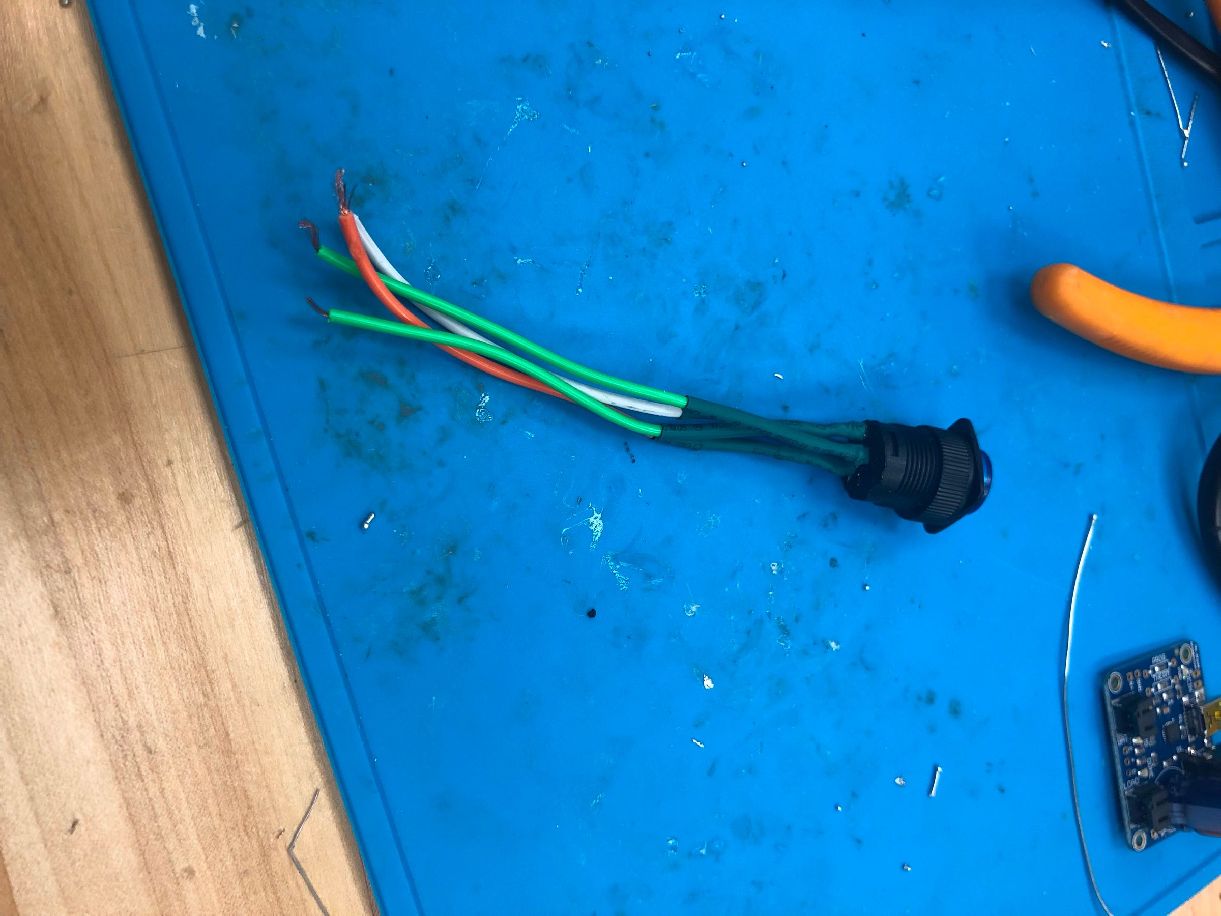 Solar Panel USB Charger : 9 Steps - Instructables