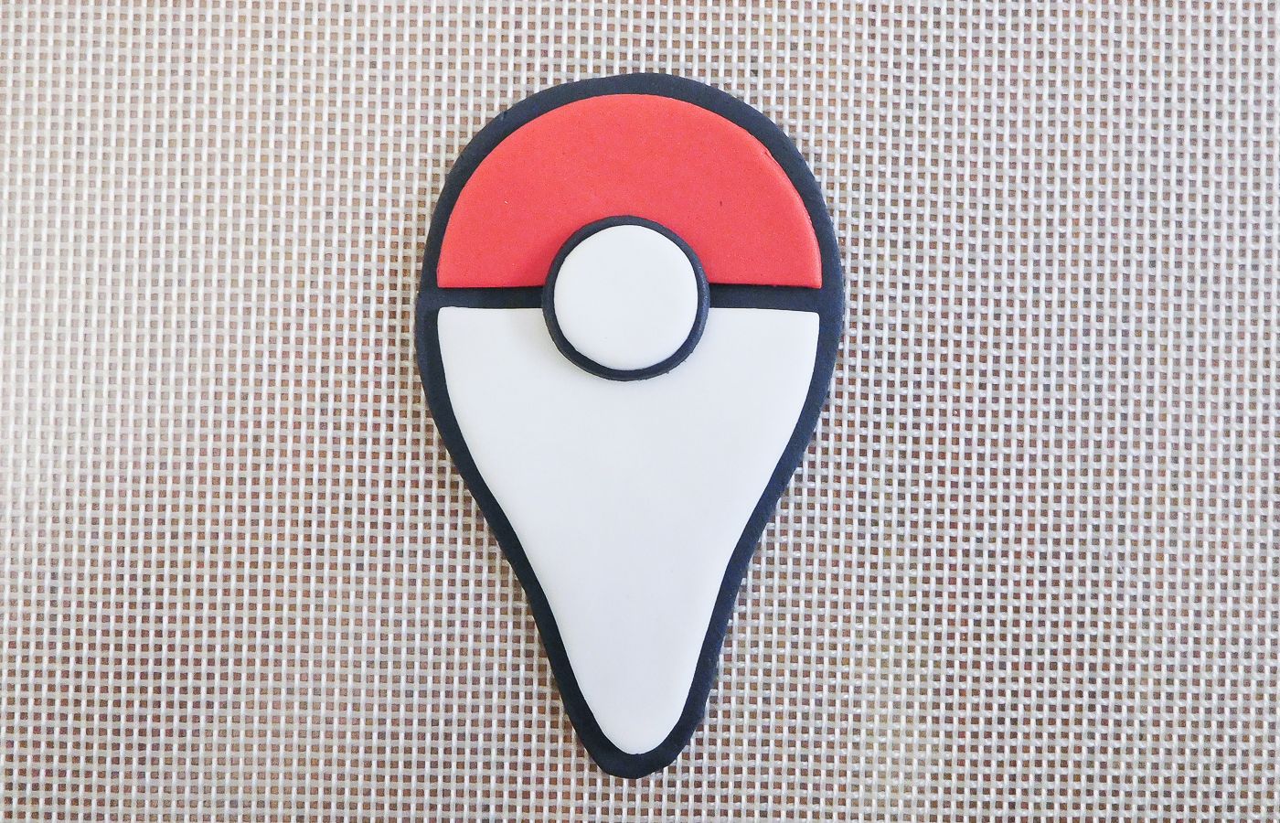 Pokémon Go Cake! : 7 Steps (with Pictures) - Instructables