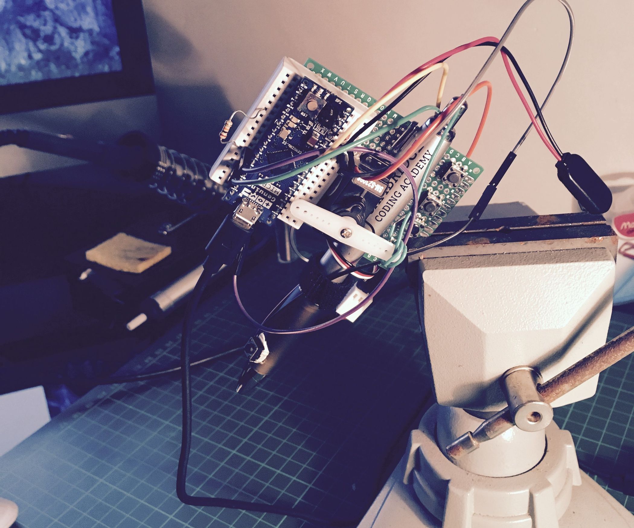 Self-clicking Pen : 5 Steps - Instructables