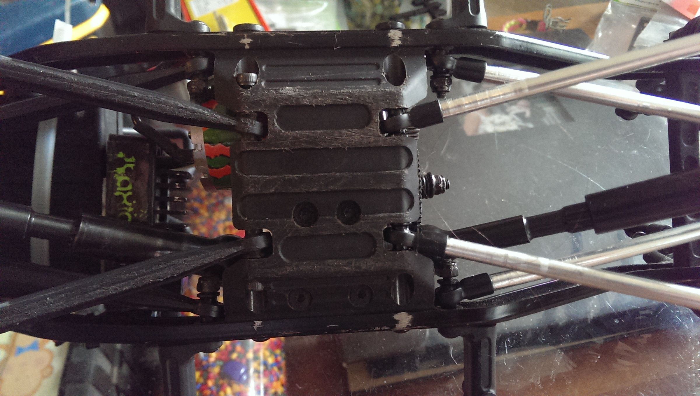 Axial SCX10 Honcho 4-link Rear Aluminum Upgrade : 4 Steps - Instructables