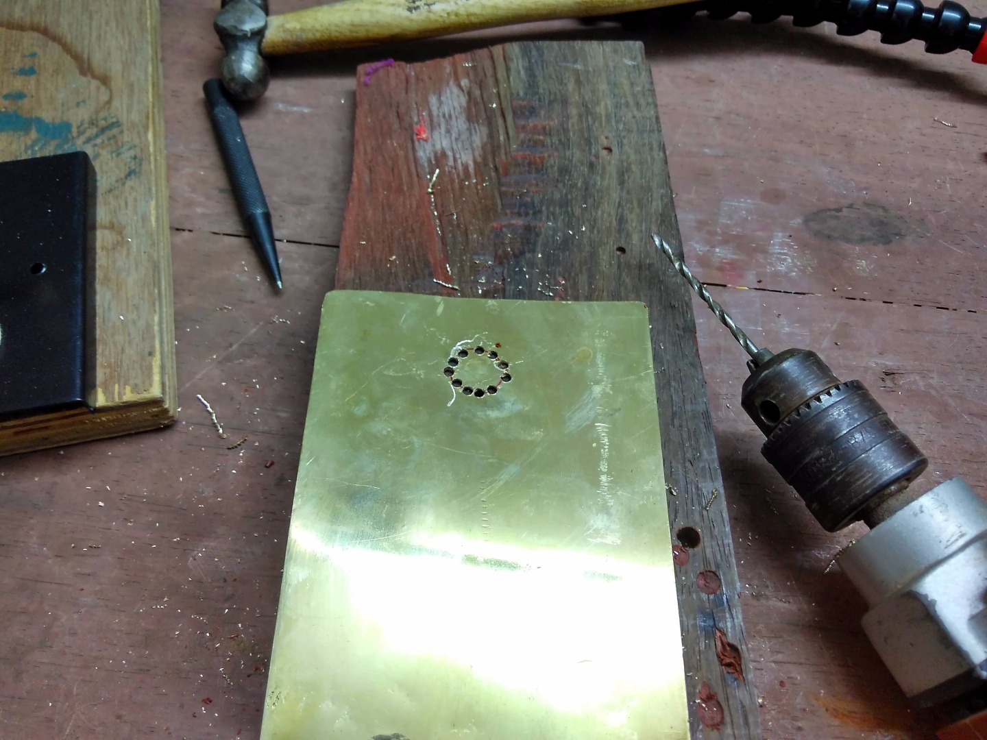 DIY Third Hand for Soldering : 7 Steps (with Pictures) - Instructables