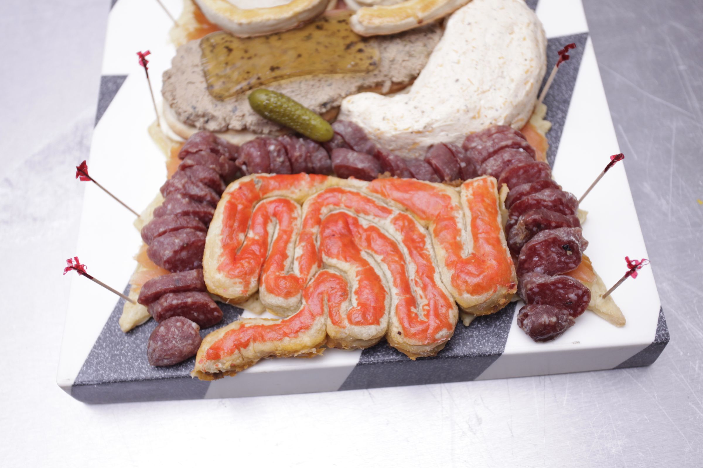 Halloween Human Torso Appetizer : 15 Steps (with Pictures) - Instructables