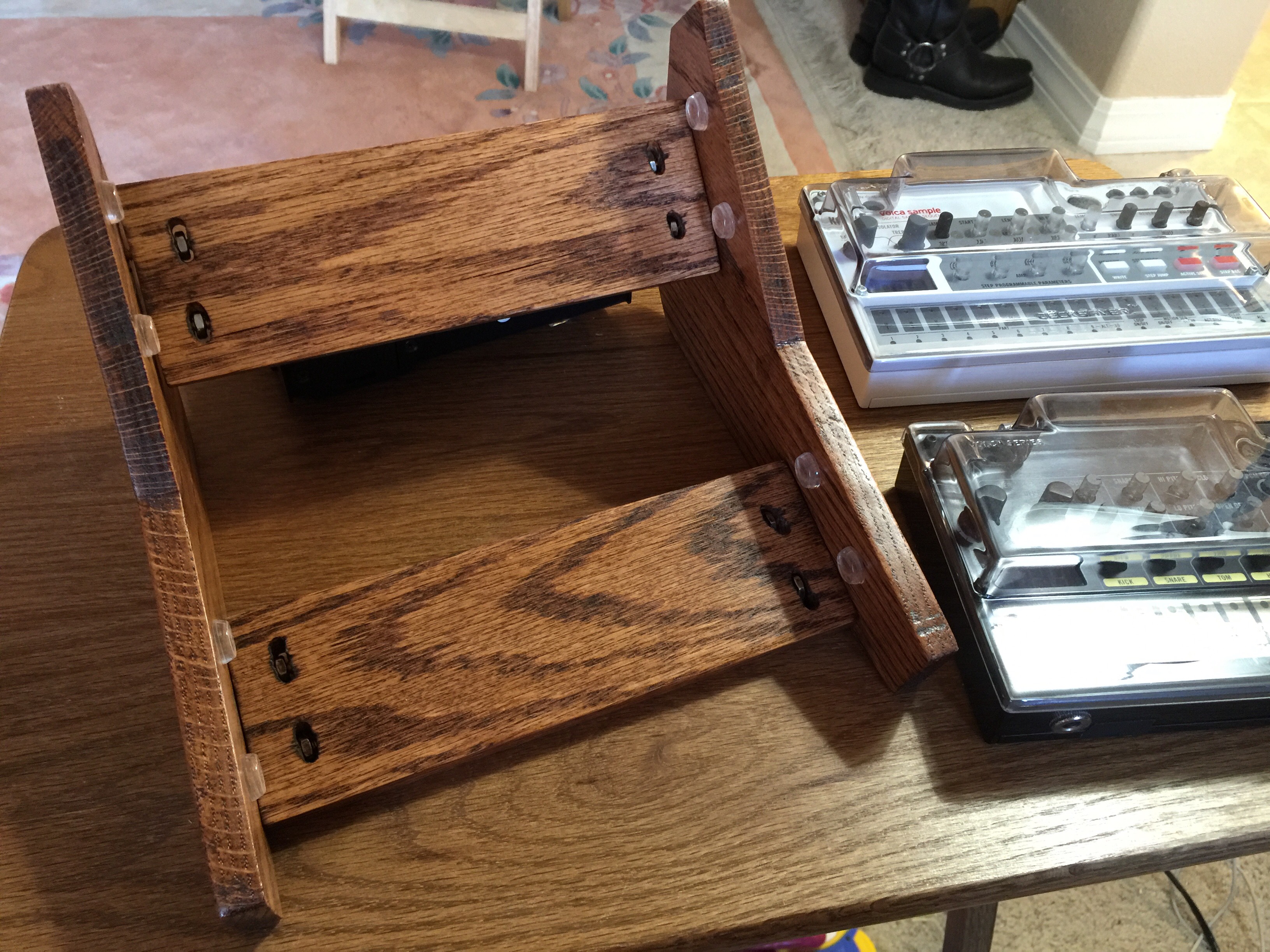 Dual Korg Volca Stand : 4 Steps (with Pictures) - Instructables