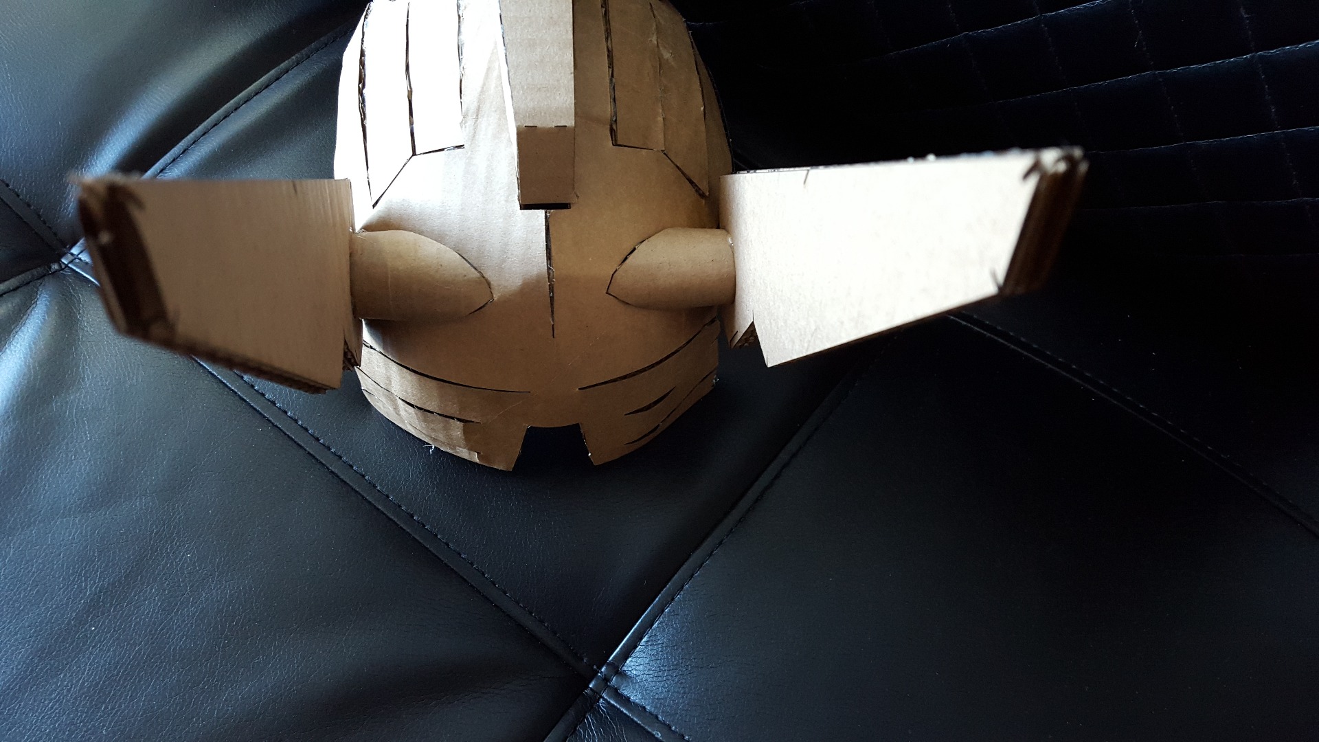 DIY Robot Cardboard Helmet : 7 Steps (with Pictures) - Instructables