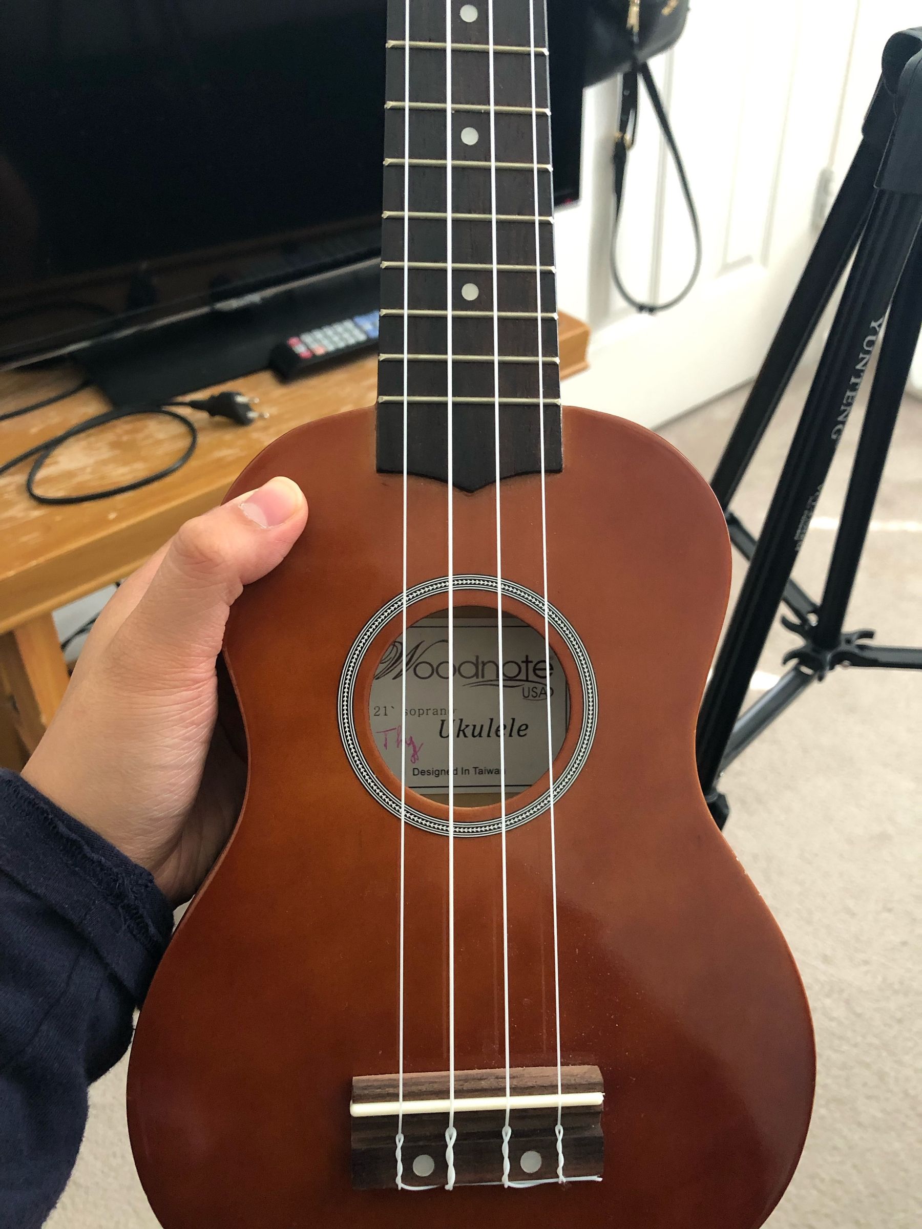 How to Play C, F, and G Chords on Ukulele : 10 Steps - Instructables
