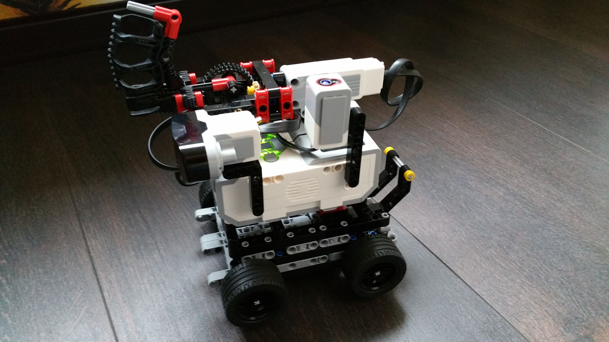 S3NTRY: a LEGO Mindstorms Robot Sentry Turret : 4 Steps - Instructables