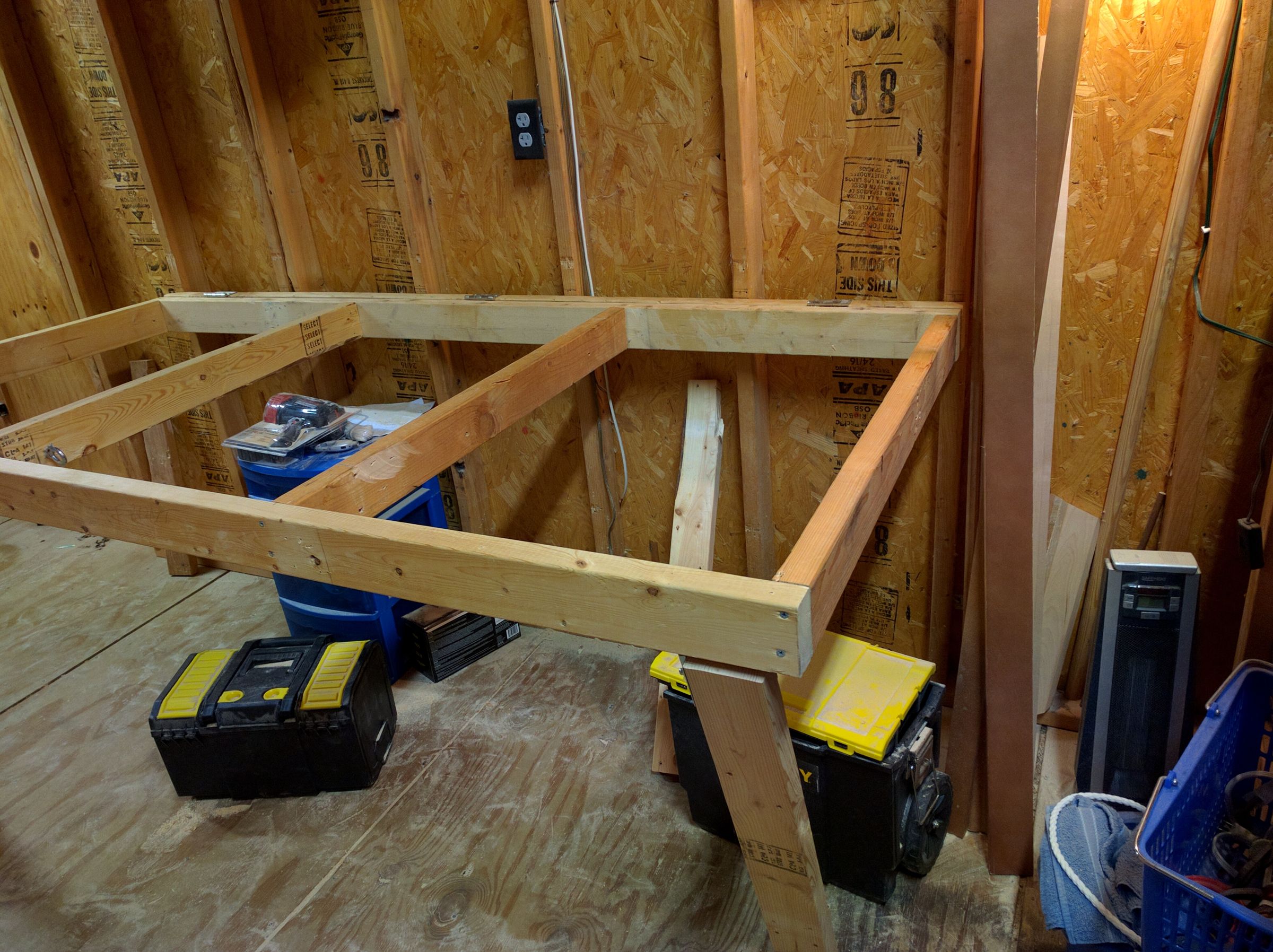 Folding Up Flat Workbench / Shop Table : 7 Steps - Instructables