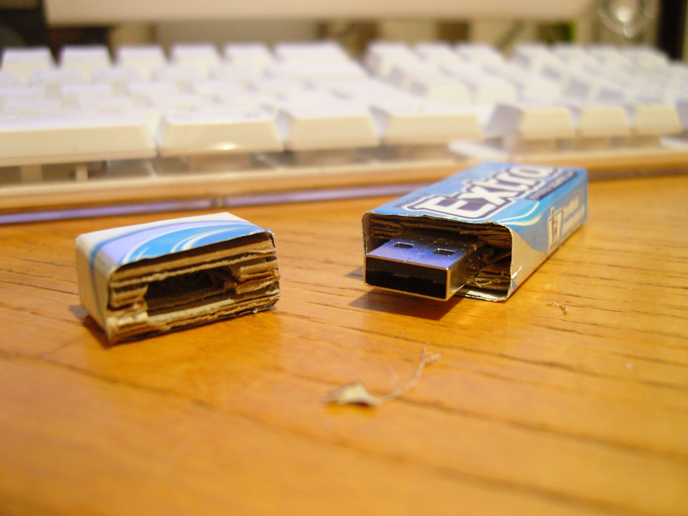 Chewing Gum USB !! : 7 Steps (with Pictures) - Instructables