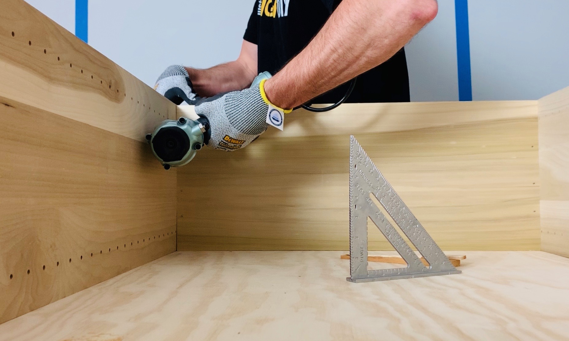 Build Your Own Hardwood Built-In Bookcases! : 8 Steps (with Pictures ...