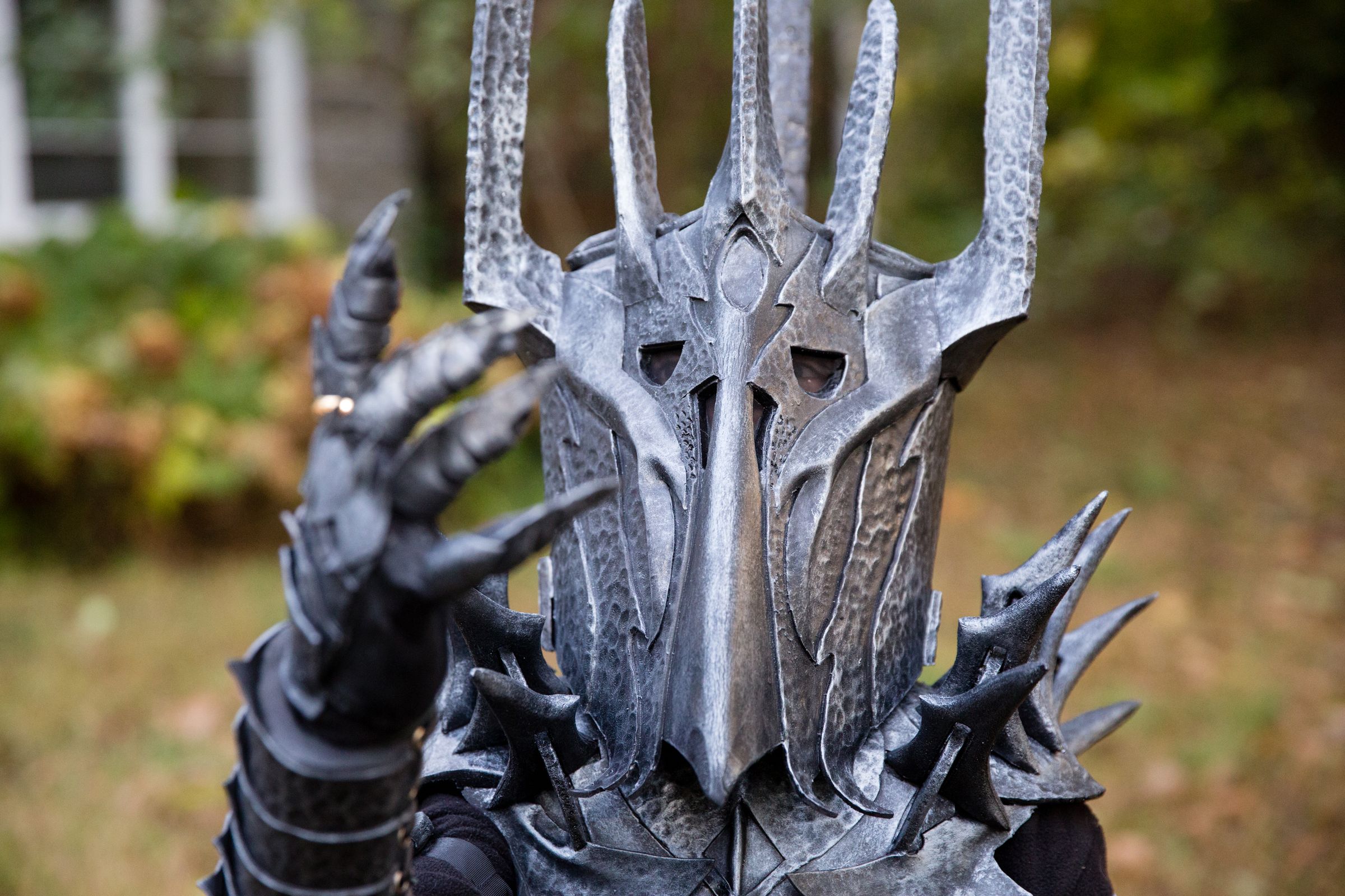 Epic Sauron Costume : 14 Steps (with Pictures) - Instructables
