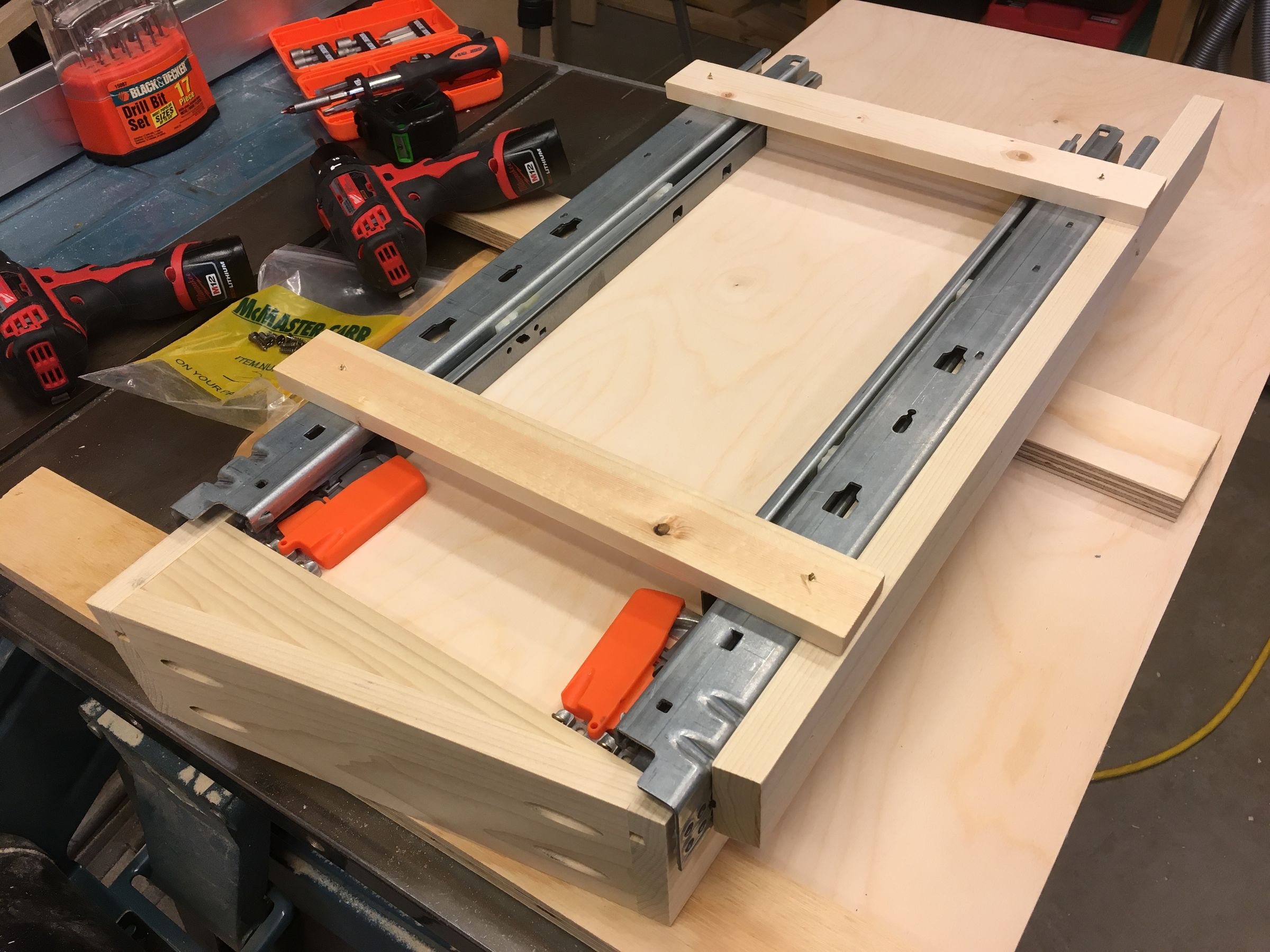 10 Degree Kitchen Drawer Fix : 12 Steps (with Pictures) - Instructables