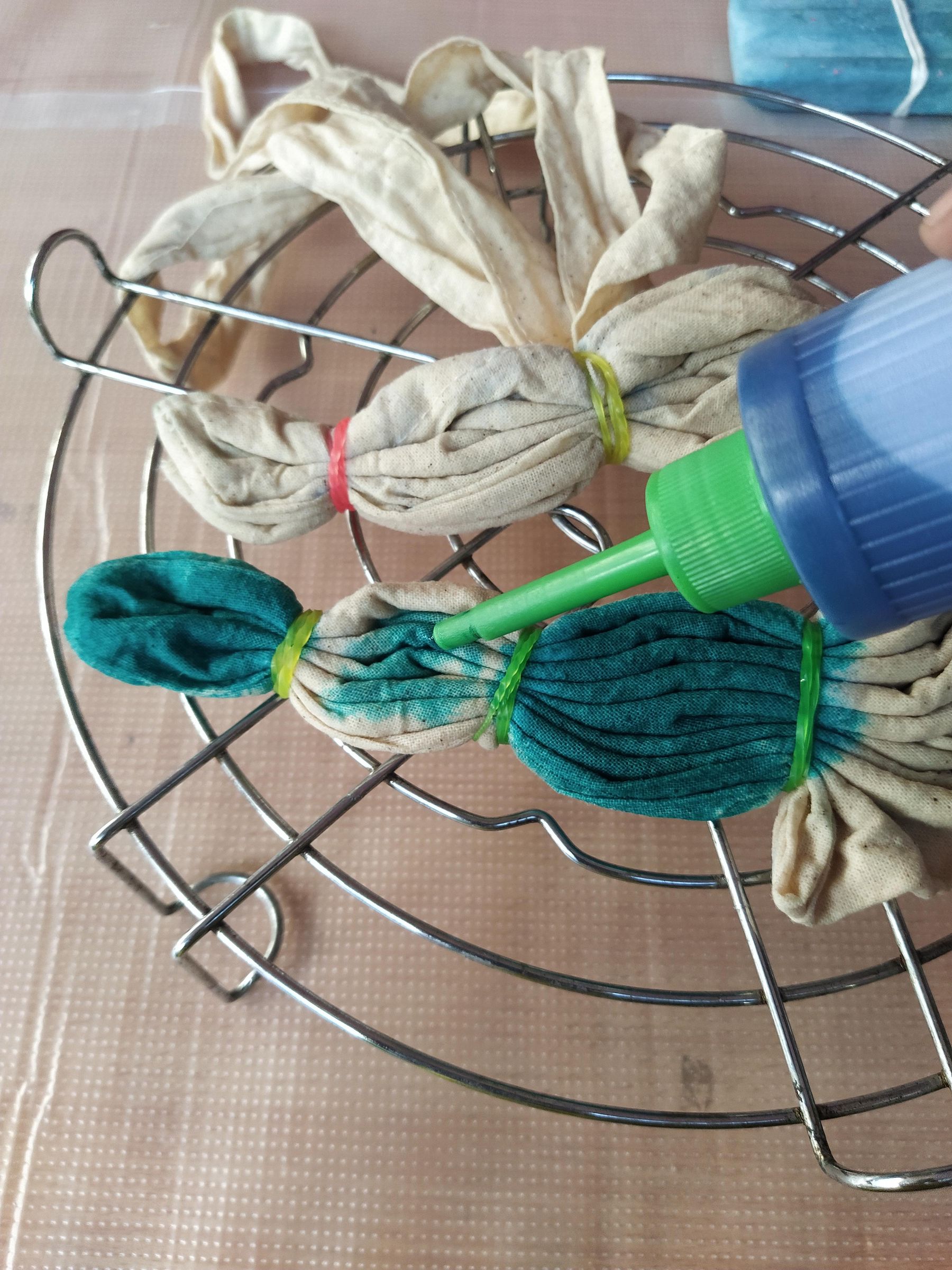 Tie Dye Pattern : 16 Steps (with Pictures) - Instructables