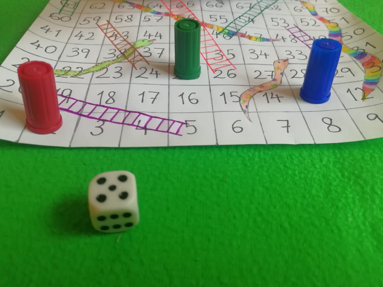 How to Make Your Own SNAKES & LADDERS Game : 6 Steps - Instructables