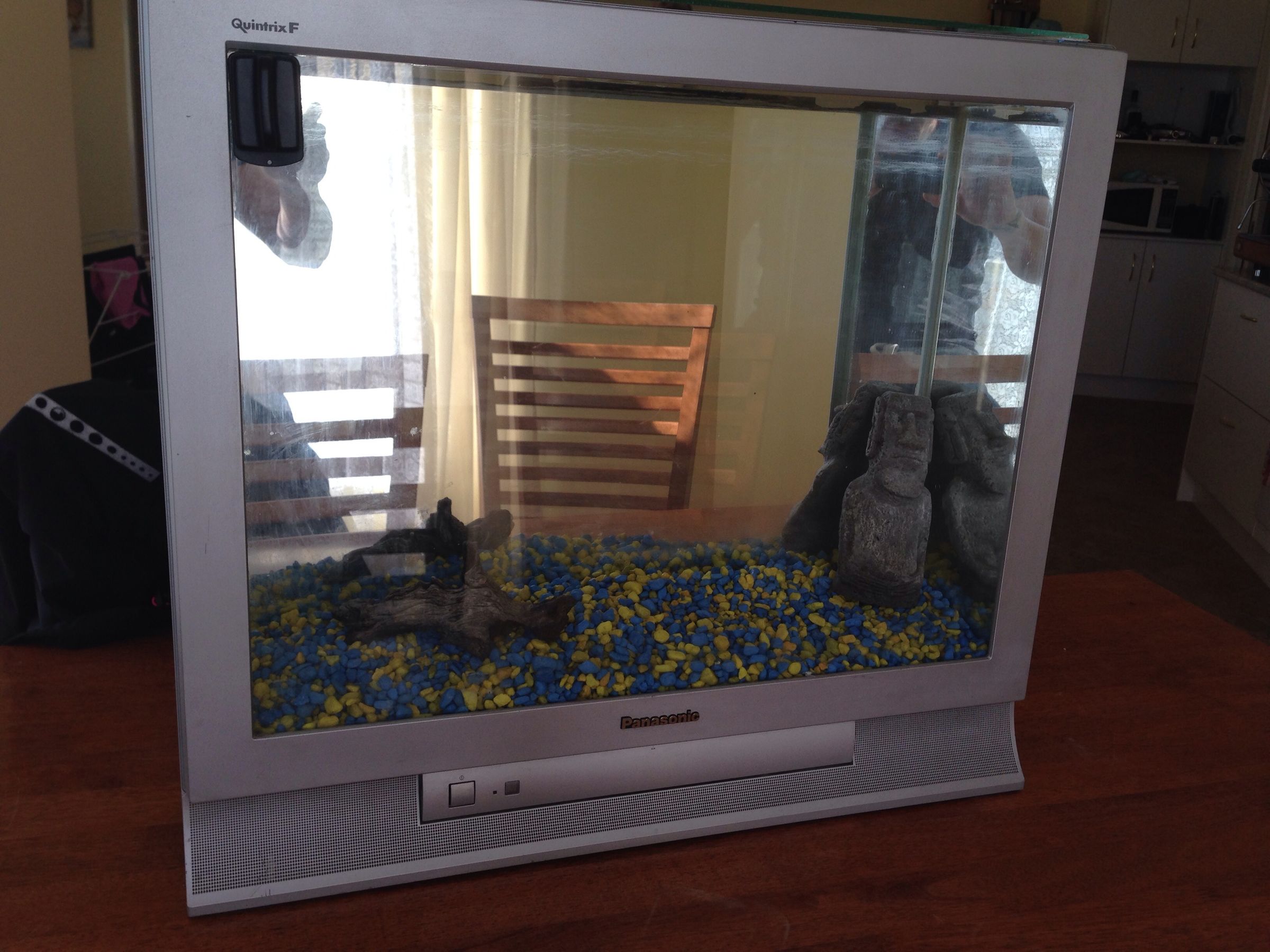 TV Fish Tank - Instructables