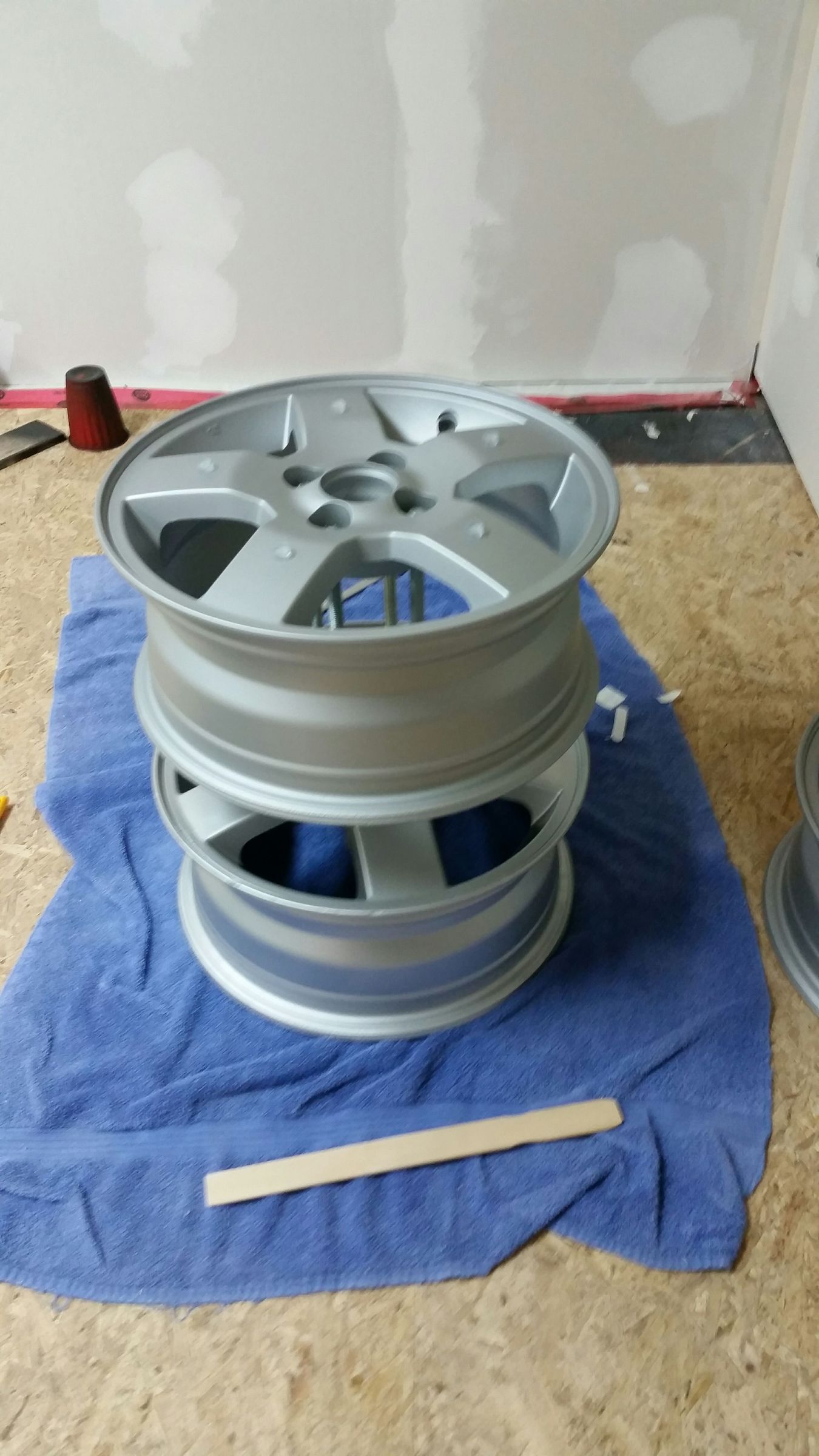 Car Rim Coffee Table : 8 Steps (with Pictures) - Instructables