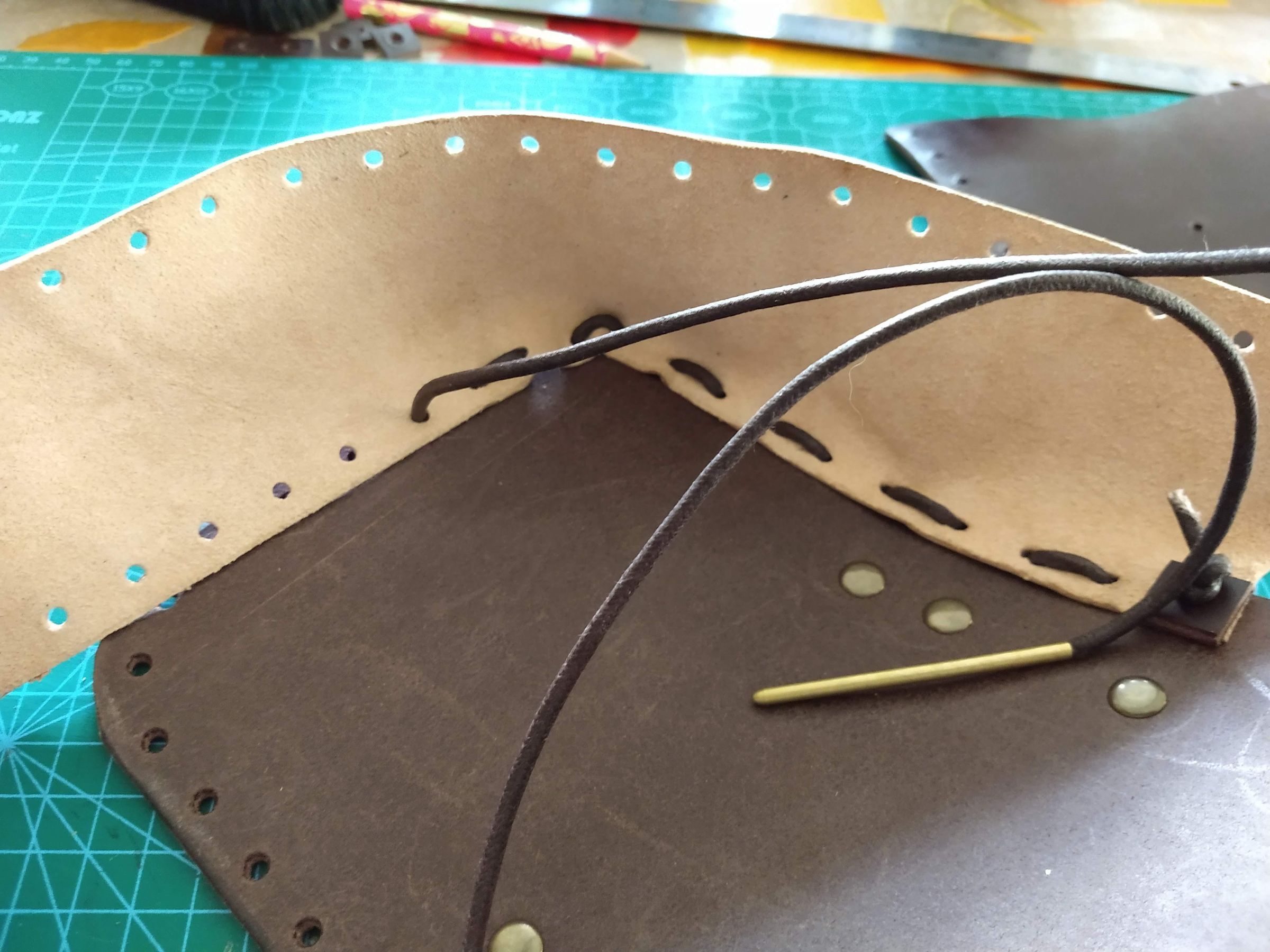 Laced Leather Belt Bag : 14 Steps (with Pictures) - Instructables