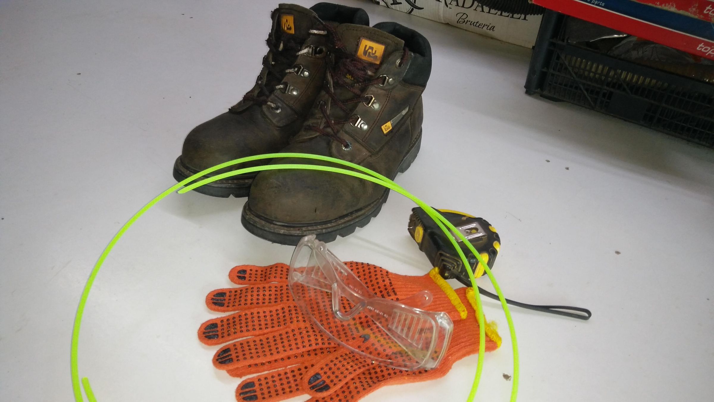 DIY Powerful Lawn Trimmer From an Angle Grinder : 11 Steps (with ...