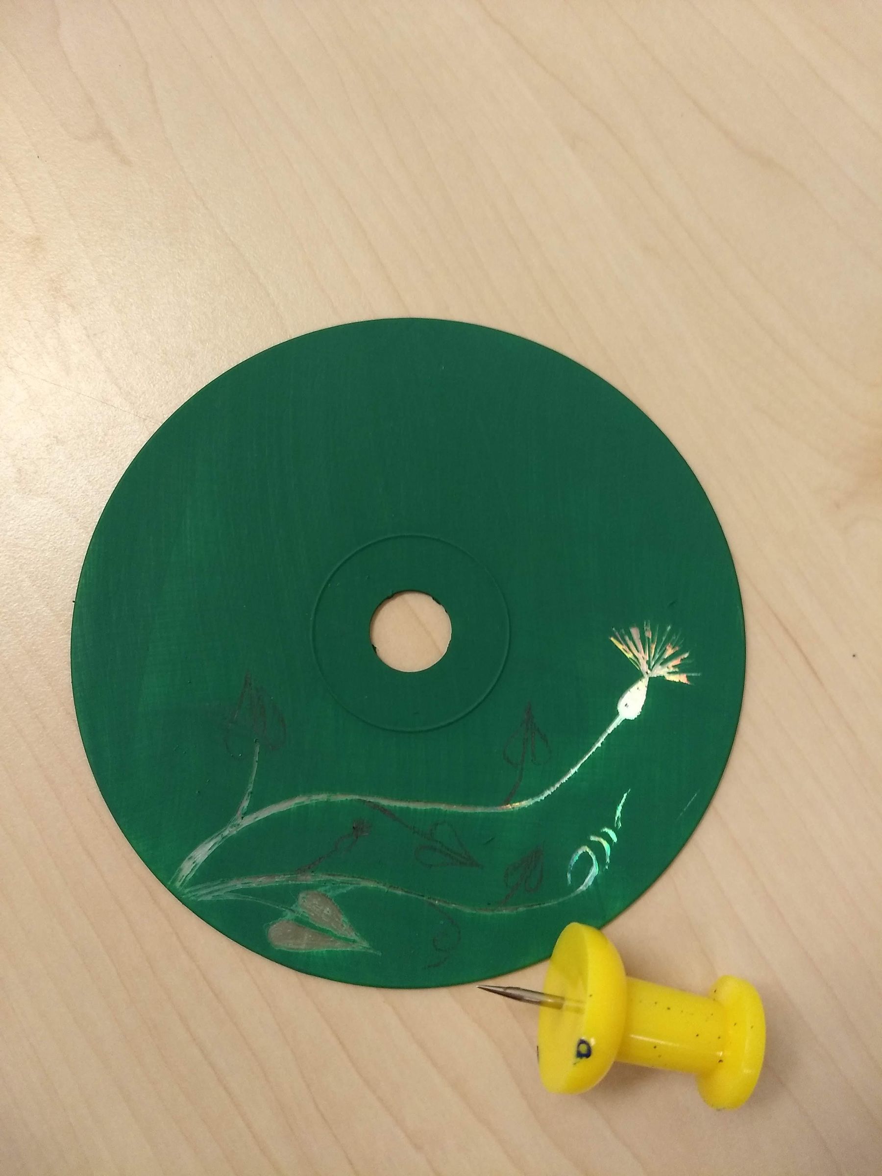 Simple CD Scratch Art : 3 Steps - Instructables