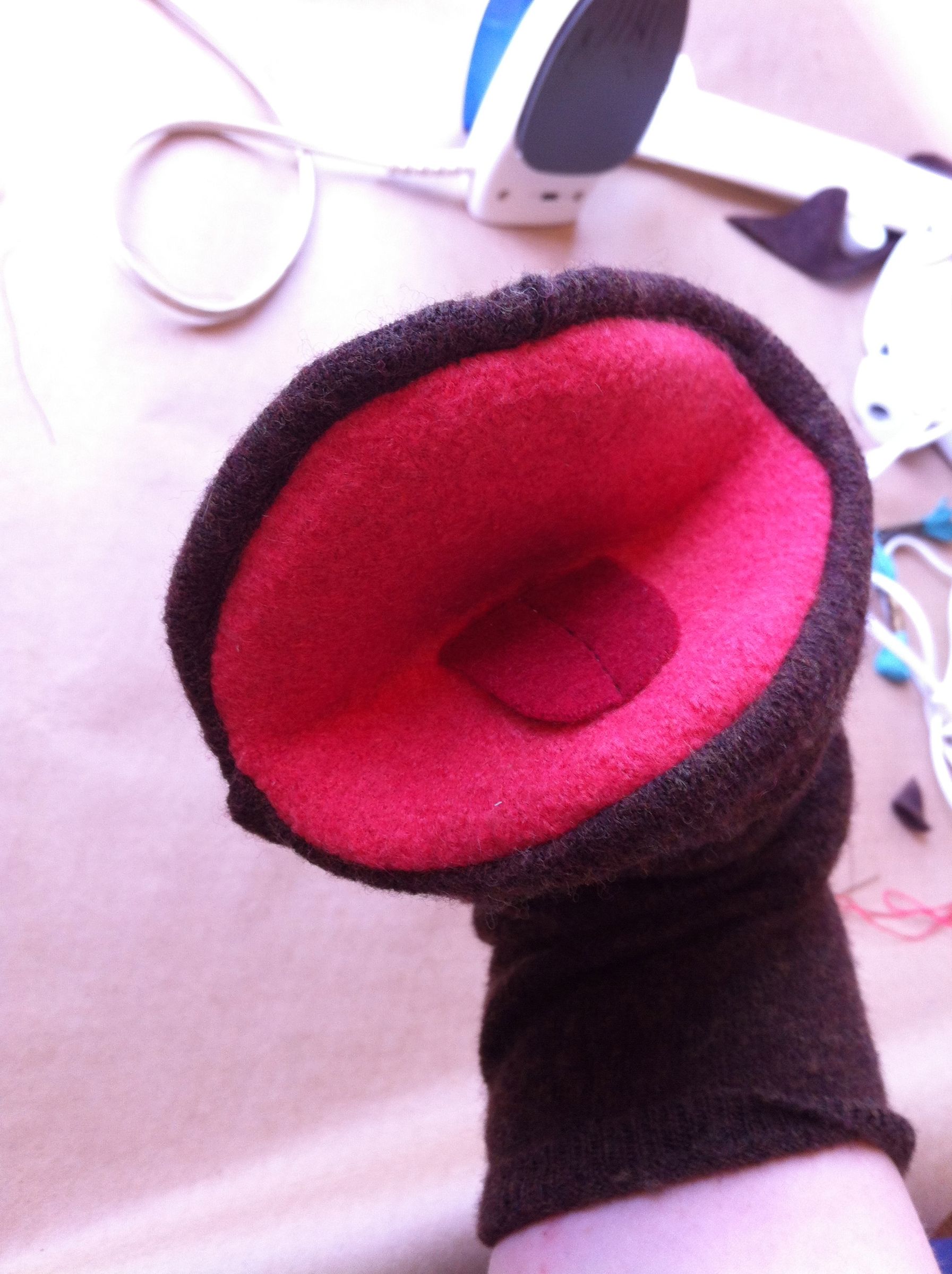 Simple Sweater Puppet : 6 Steps - Instructables