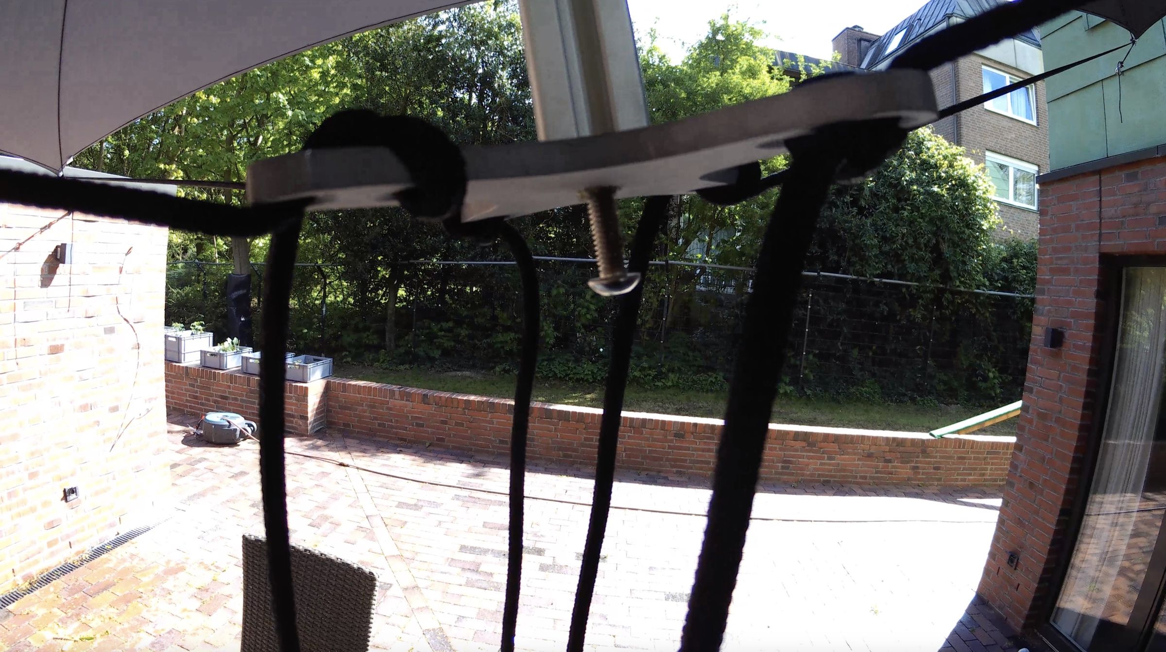 Low Incline Patio Tarp for Rain and Sun : 6 Steps - Instructables