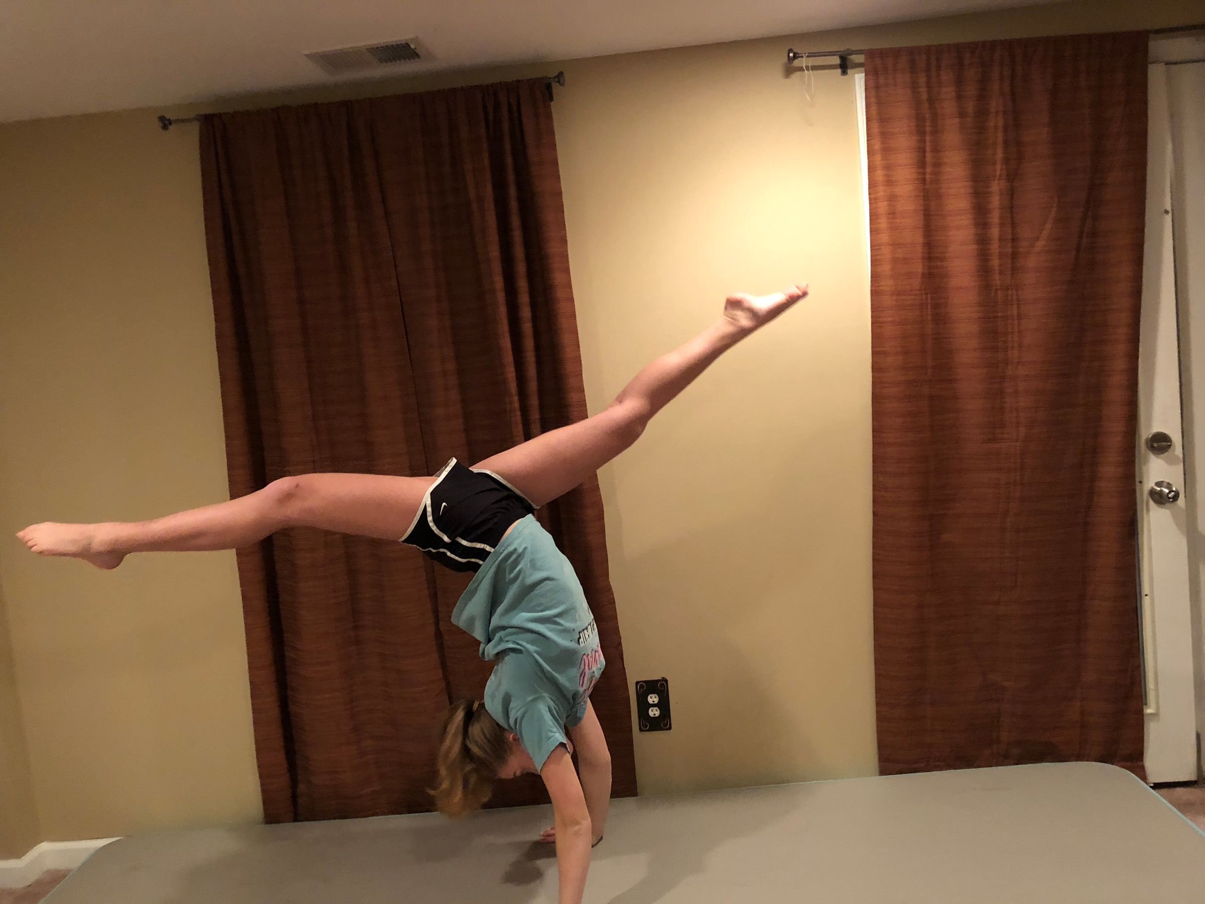How to Do a Back Tuck : 10 Steps - Instructables