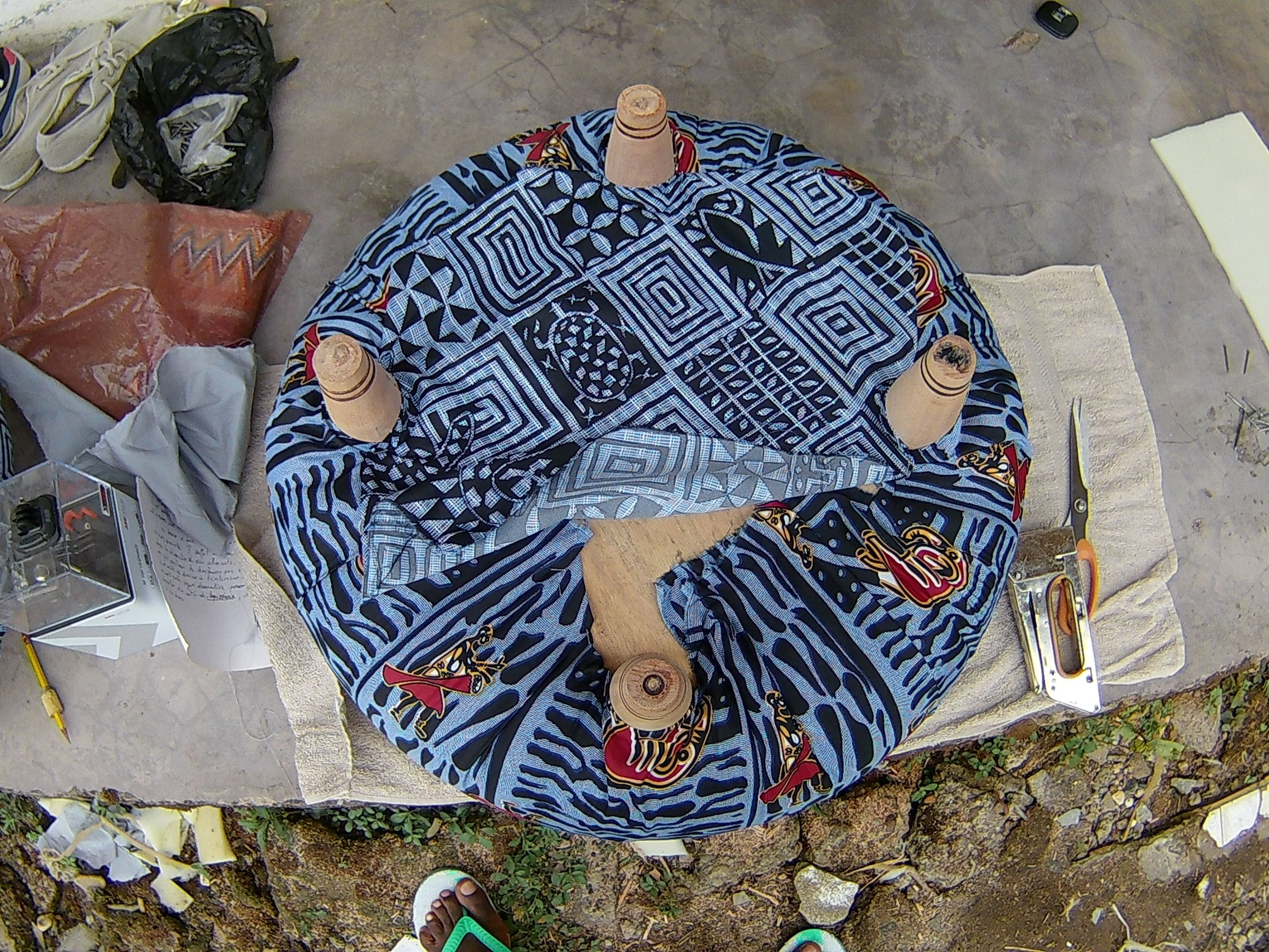 Old Car Tire Stool/Chair/Table : 8 Steps - Instructables